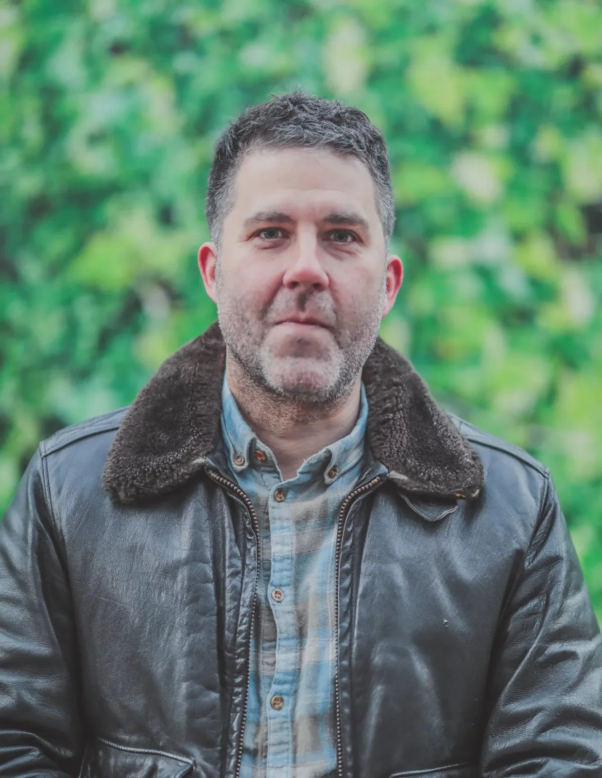 Jason Myles Goss brings "Younger Man" to life with compelling music video