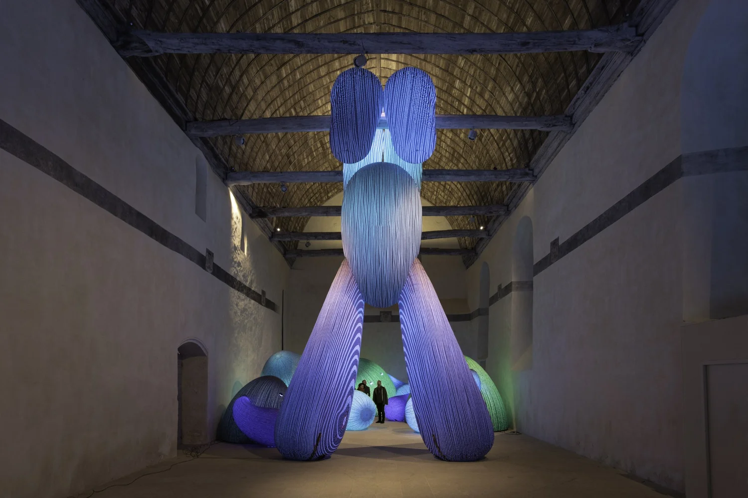 MODERN GURU AND THE PATH TO ARTIFICIAL HAPPINESS – Interactive public ...