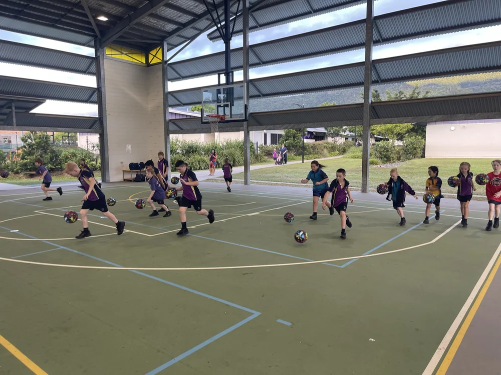 Welcome to Loughton 40 Hoops Basketball program for primary school aged ...