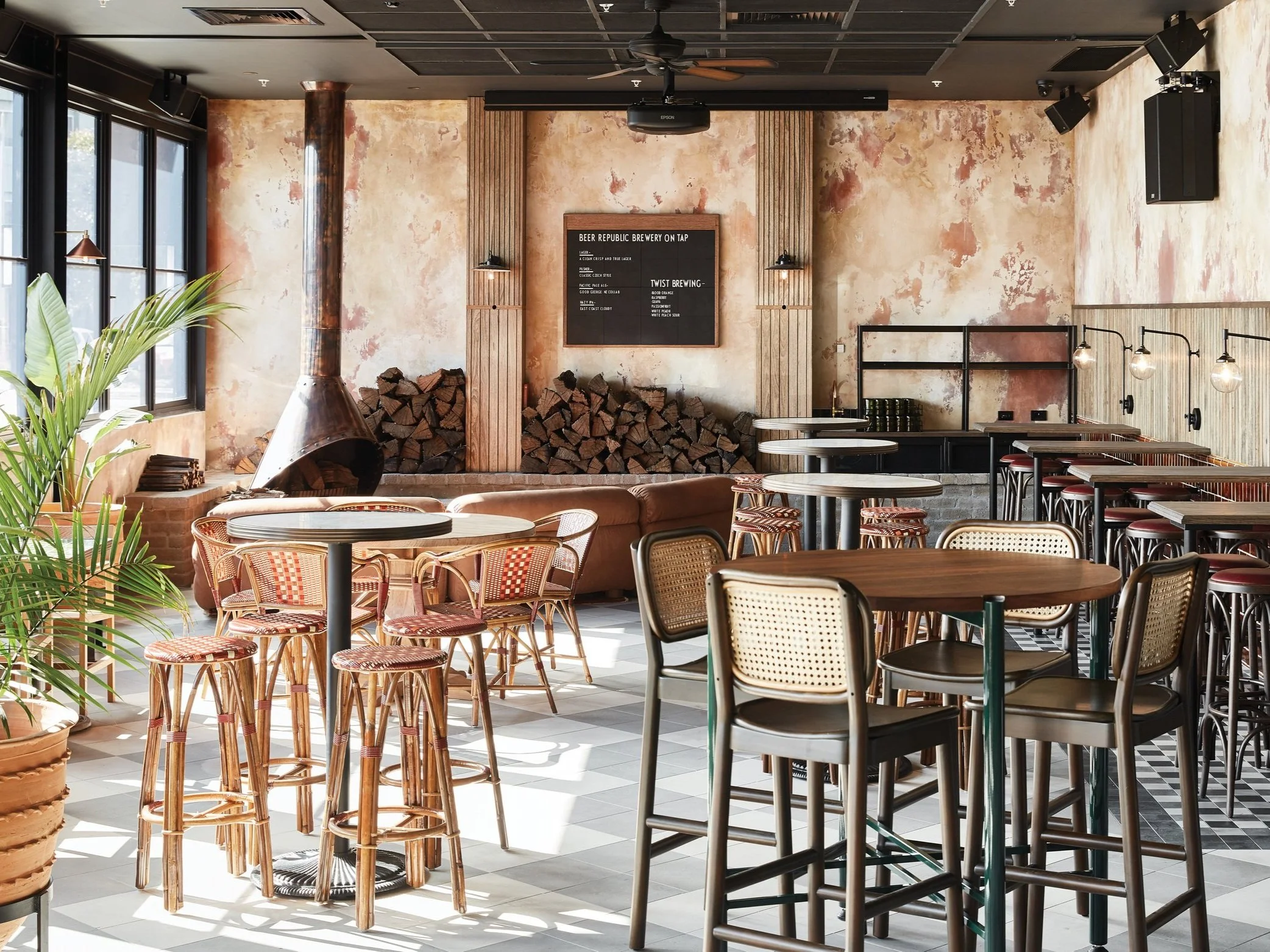 Republic Tavern Brewpub
