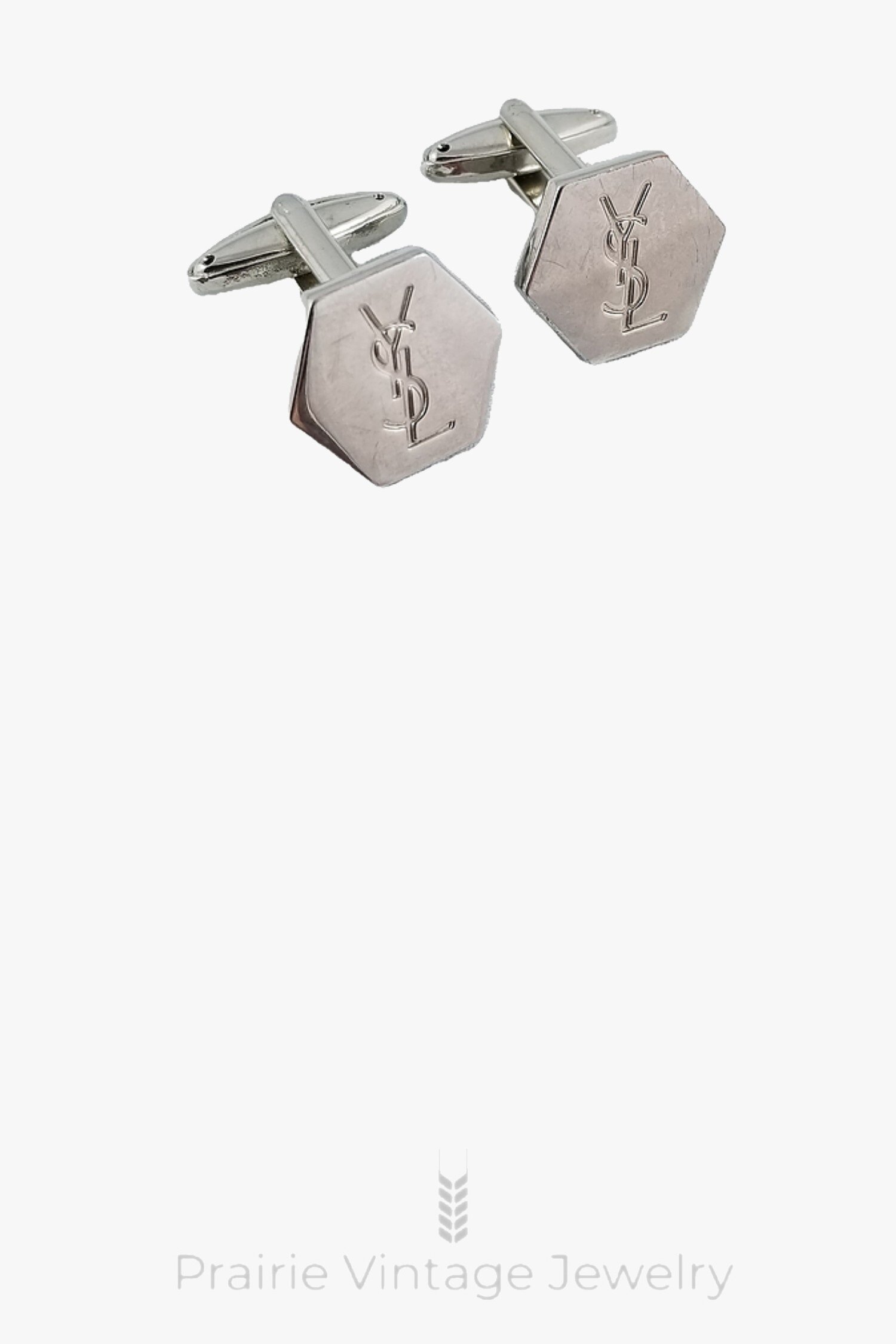 Antique, vintage, designer costume jewelry, fine precious jewellery.