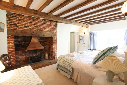Stay — Hedingham Castle