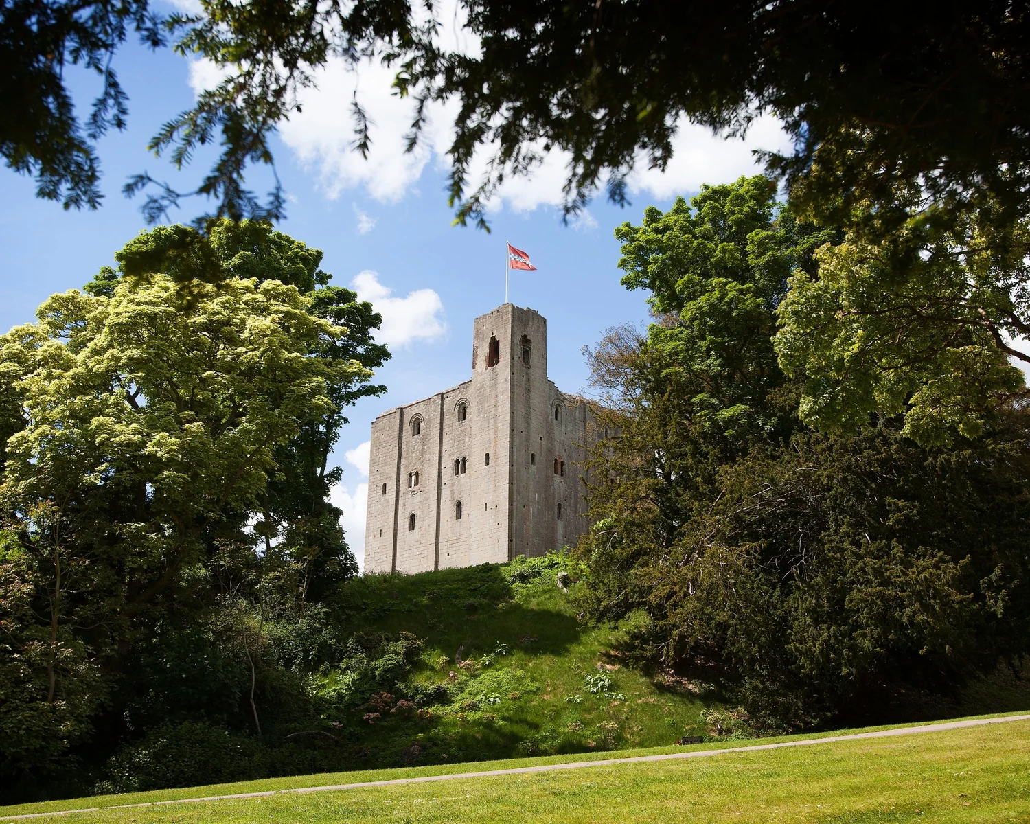 5 reasons to marry at Hedingham Castle — Hedingham Castle