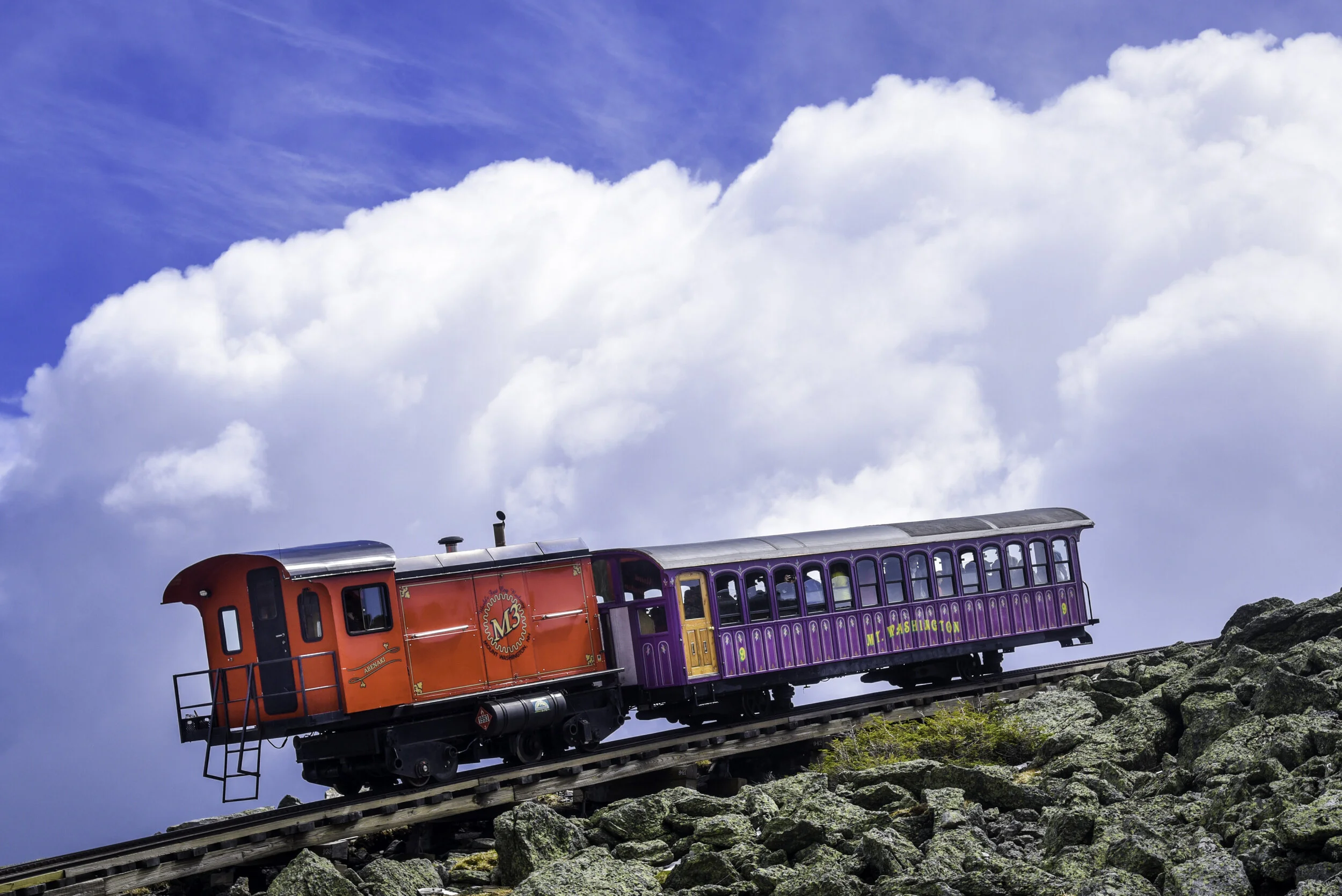 Bio-diesel Locomotives to the summit — The Mount Washington Cog Railway