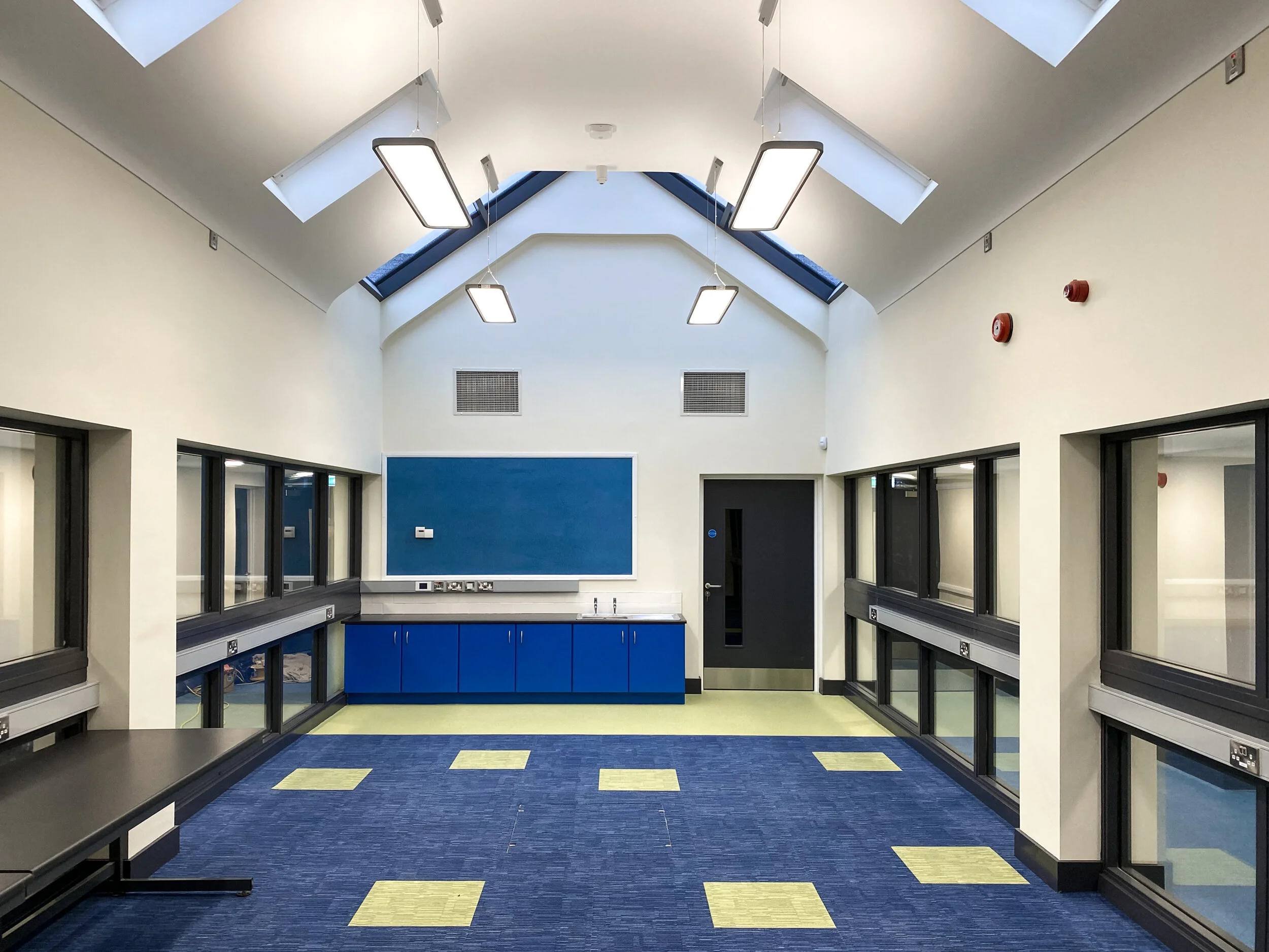 Chapel Road Primary School, L’Derry — Paul McAlister Architects