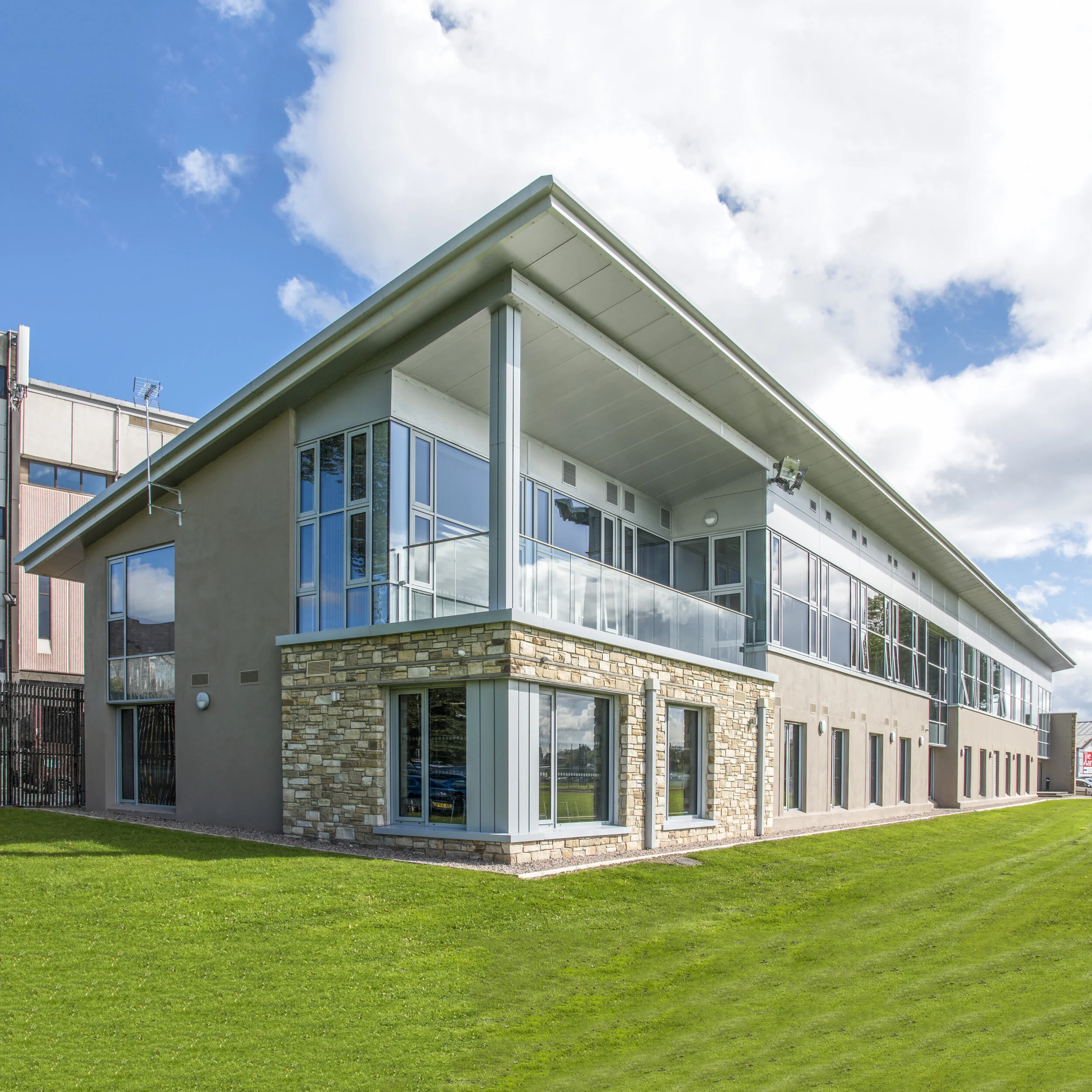 Paul McAlister Architects