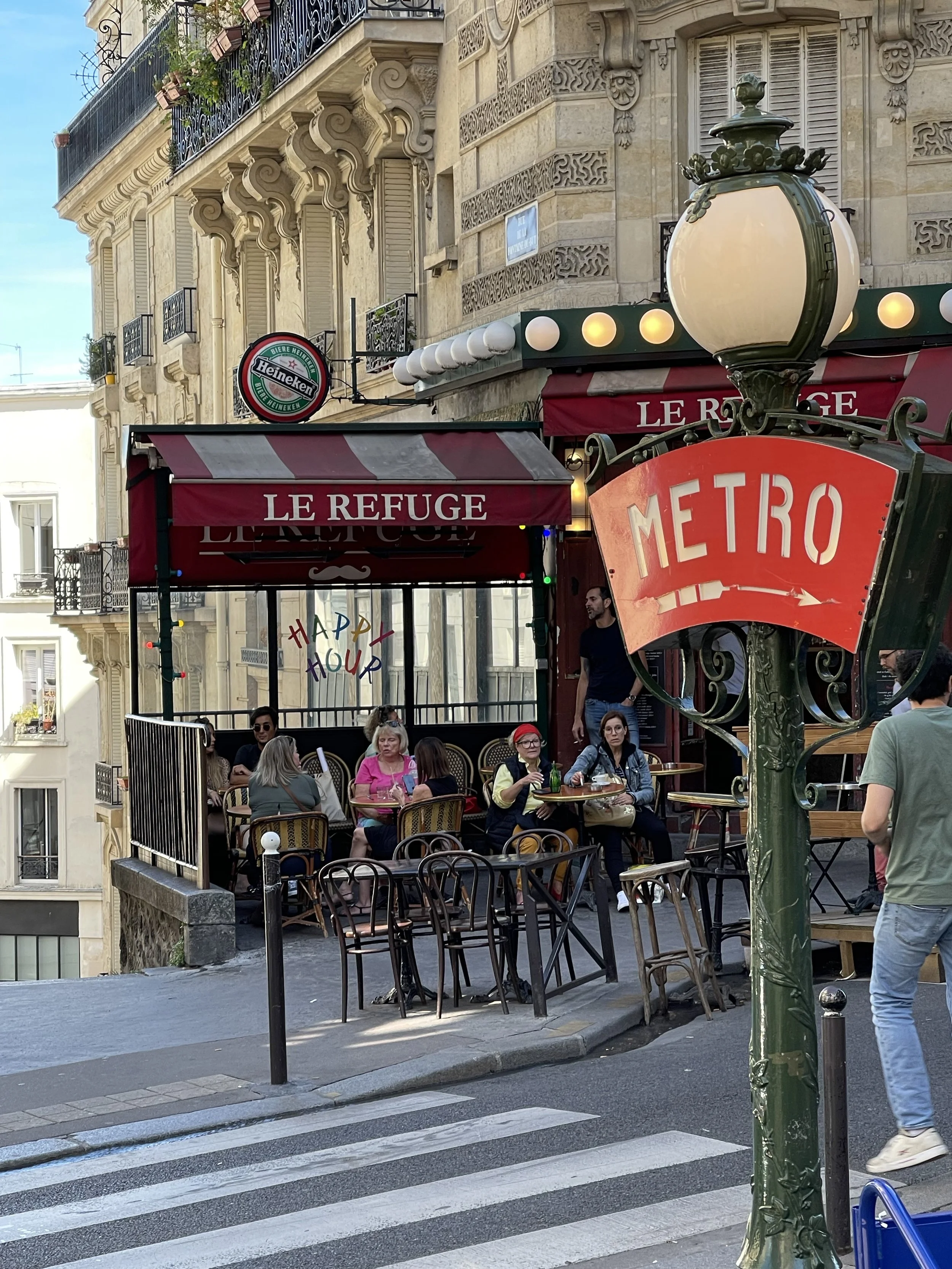 Vervoer in Parijs, de metro niet fancy, wel efficiënt — I love Paris