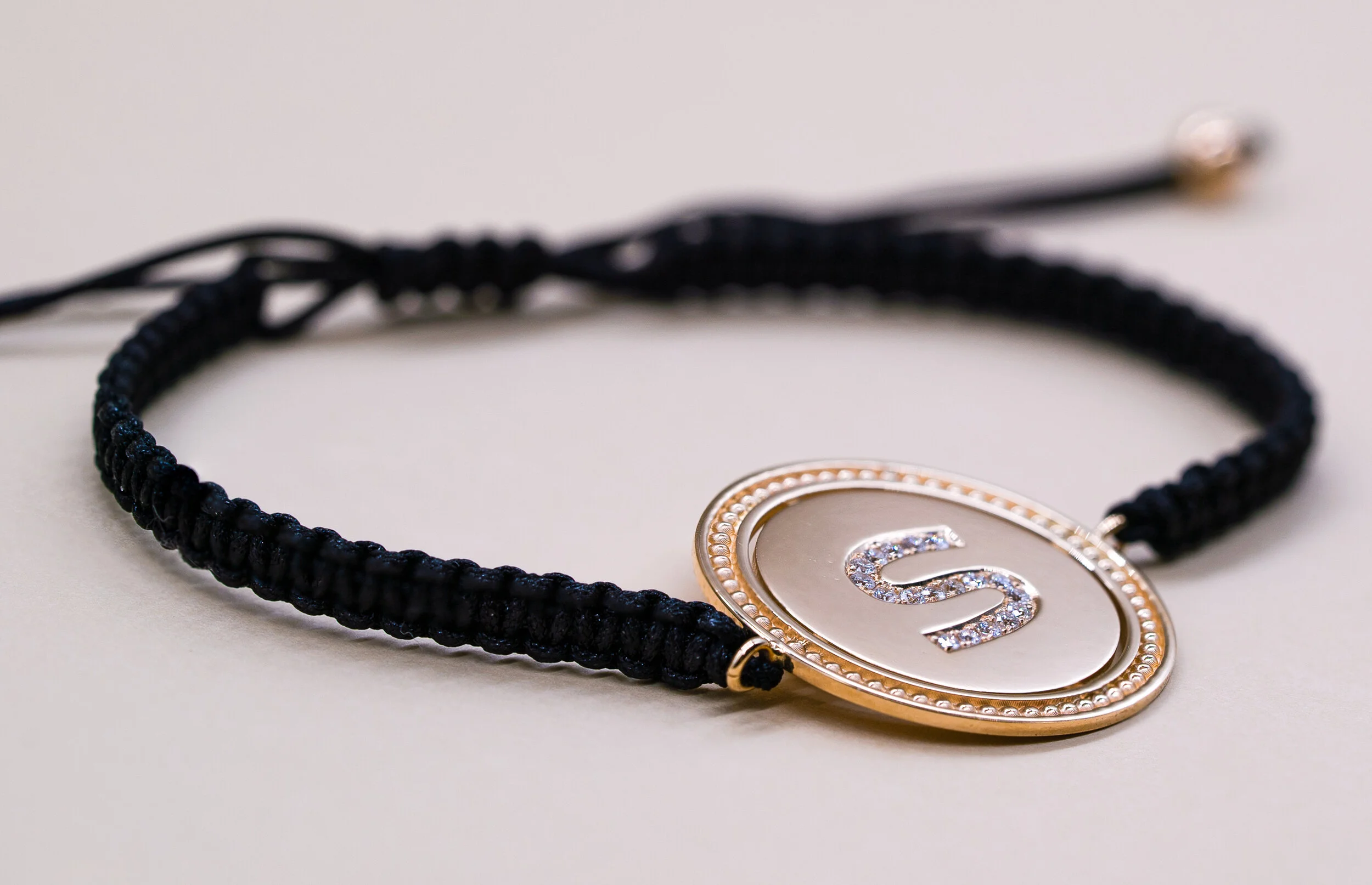 Frame Bracelet: Hammered Yellow Gold (with or without diamonds ...