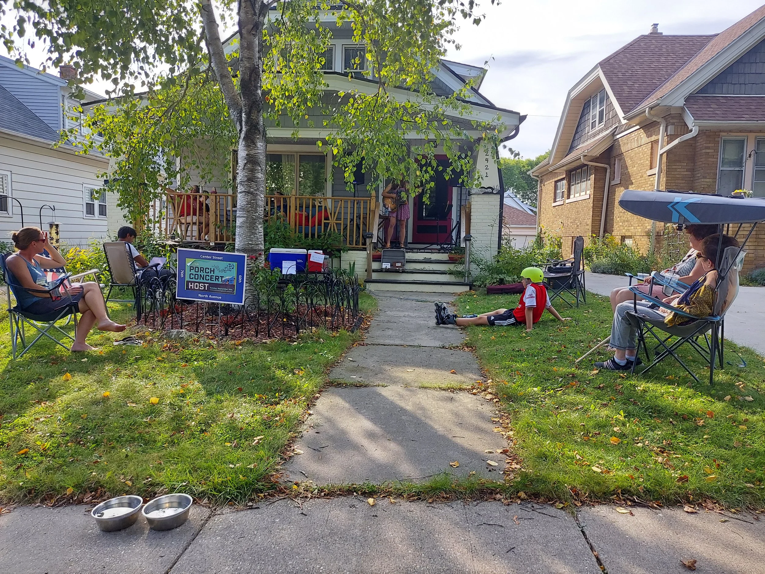 TETNA's Inaugural Porch Concert Series is a Big Hit — Tosa East Towne