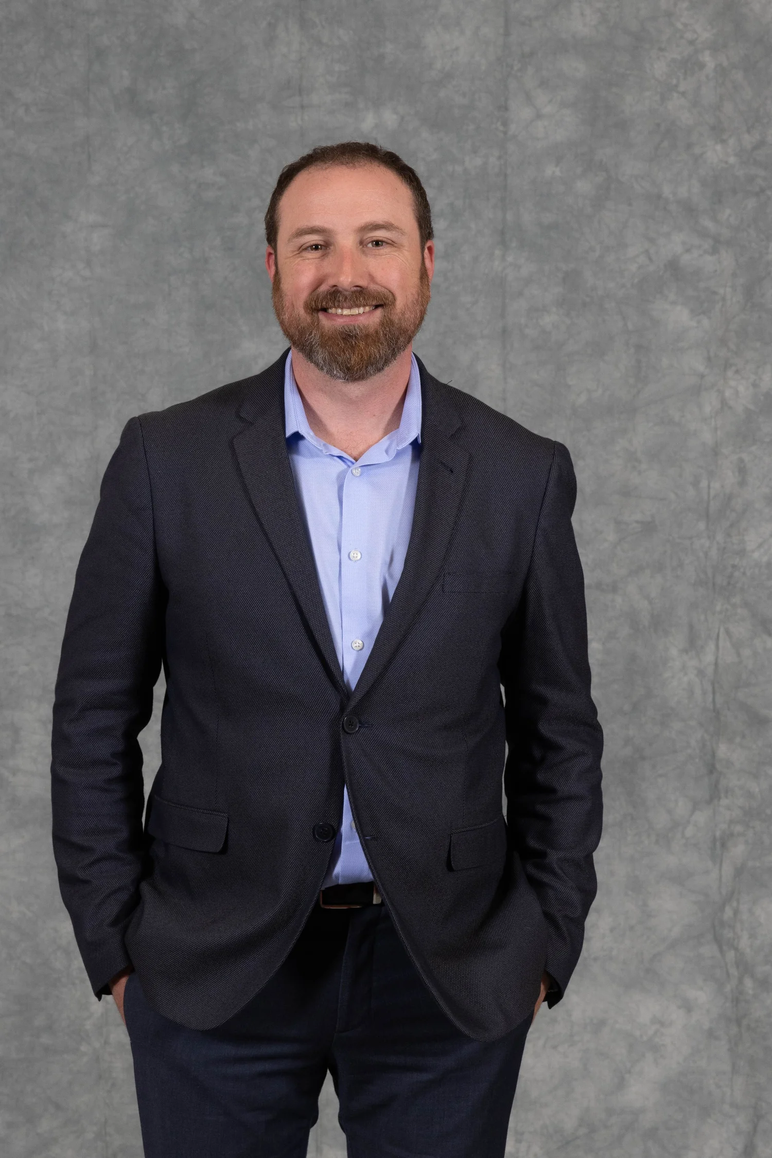 Management and Board — Distribution Canada Inc.