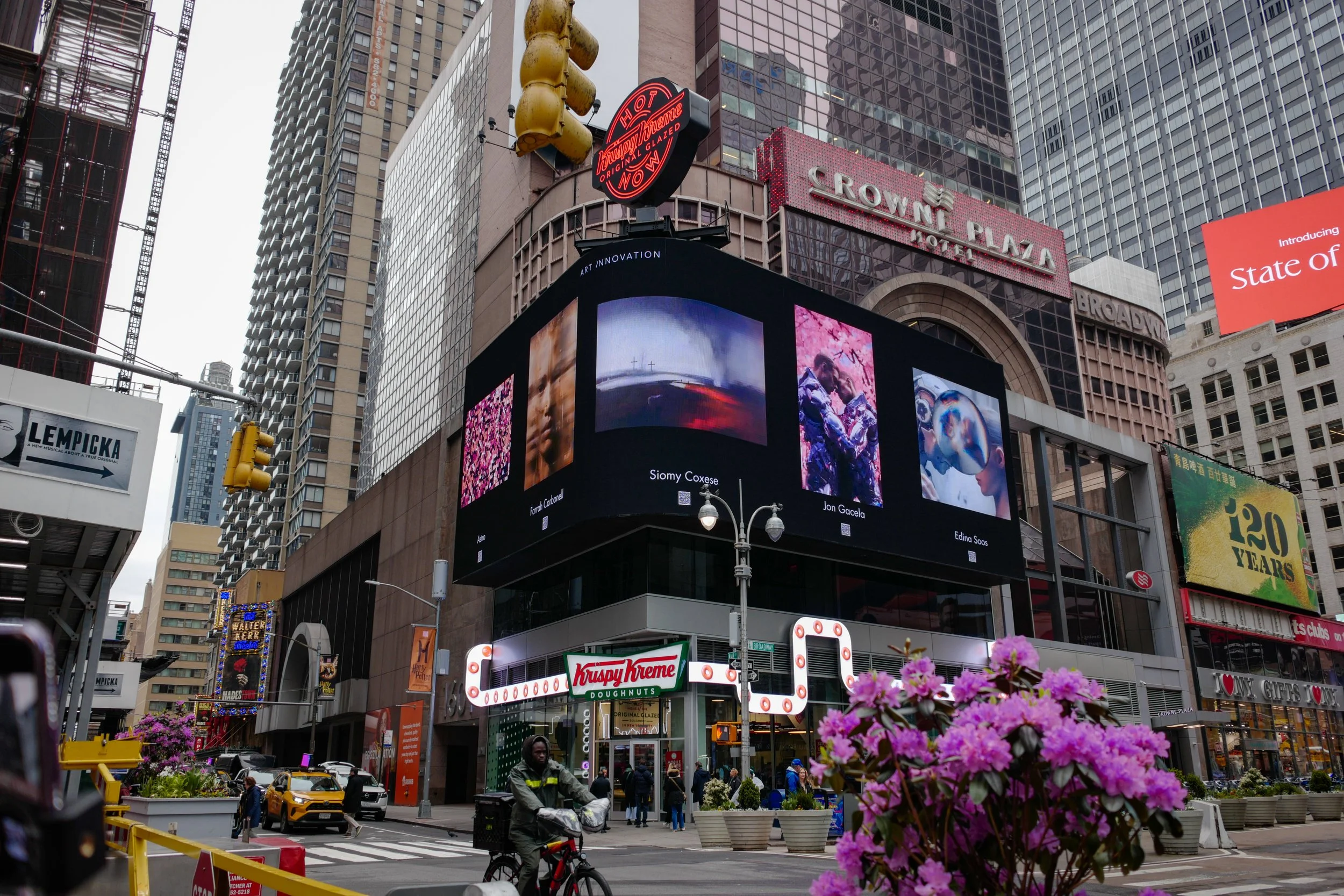 THE PIXELS SHOW | TIMES SQUARE: An exhibition by Art Innovation ...