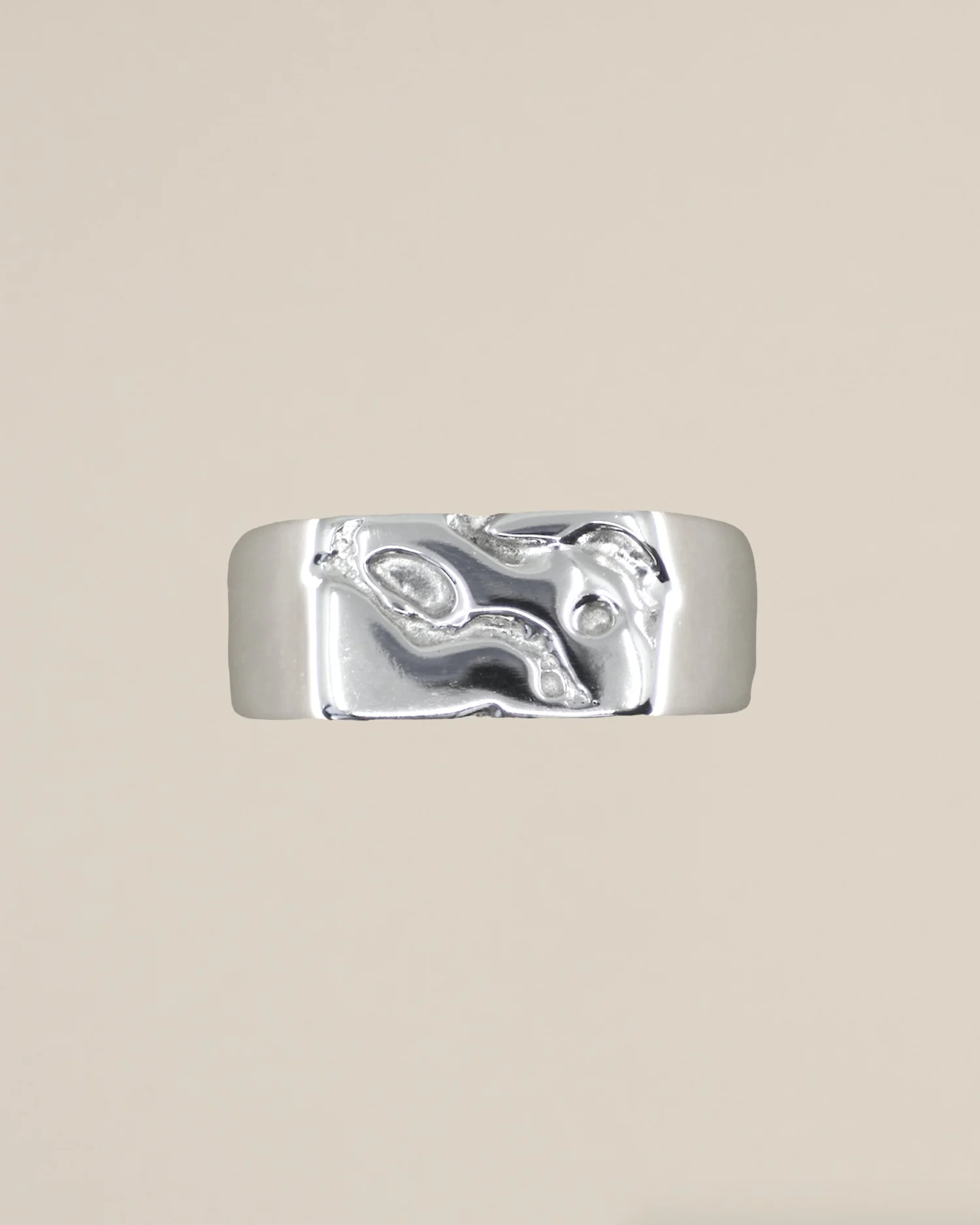 IN WATER - CARDITA SHELL RING — Atteya
