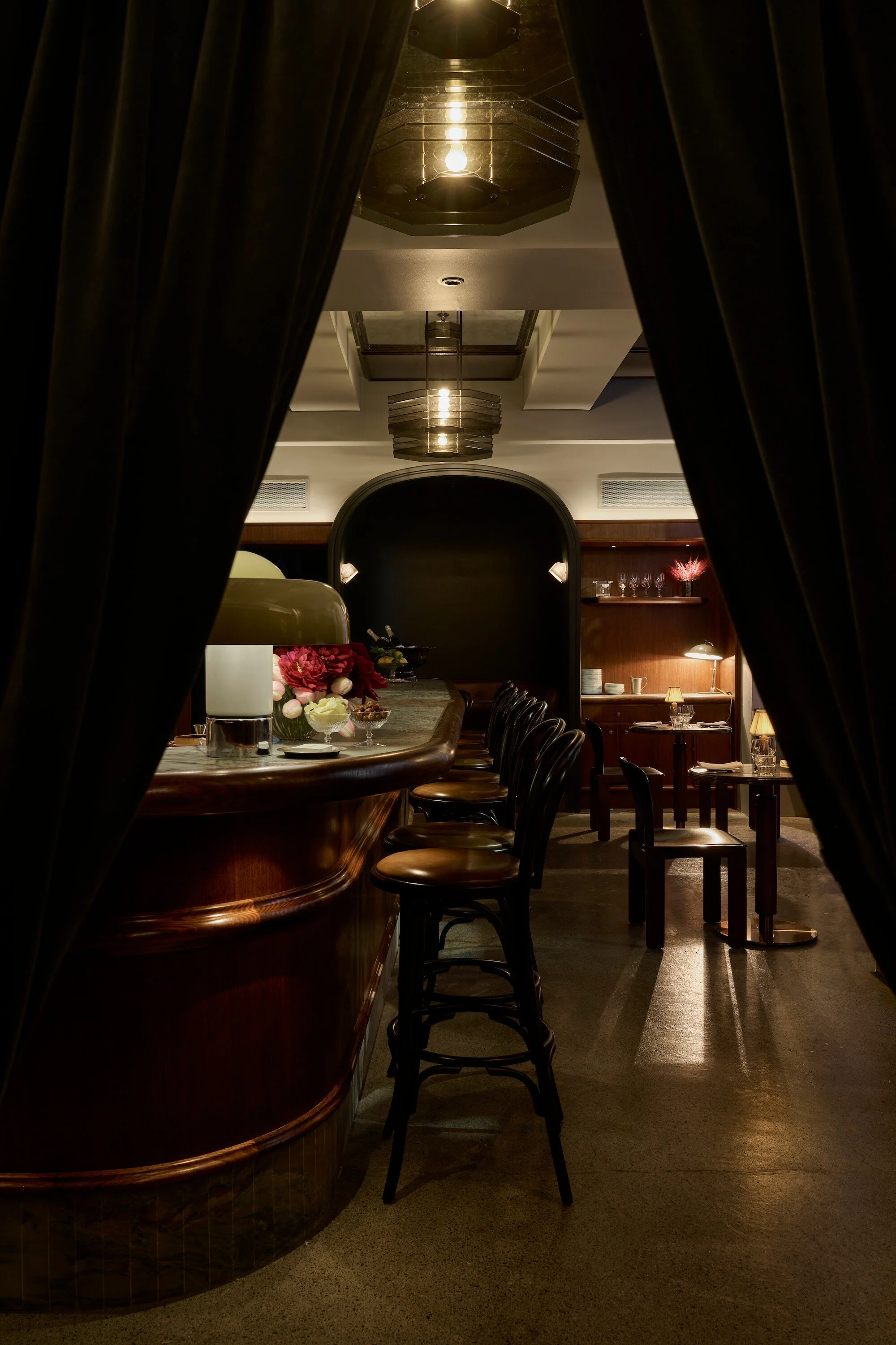 Welcoming Apollo Inn | Gimlet