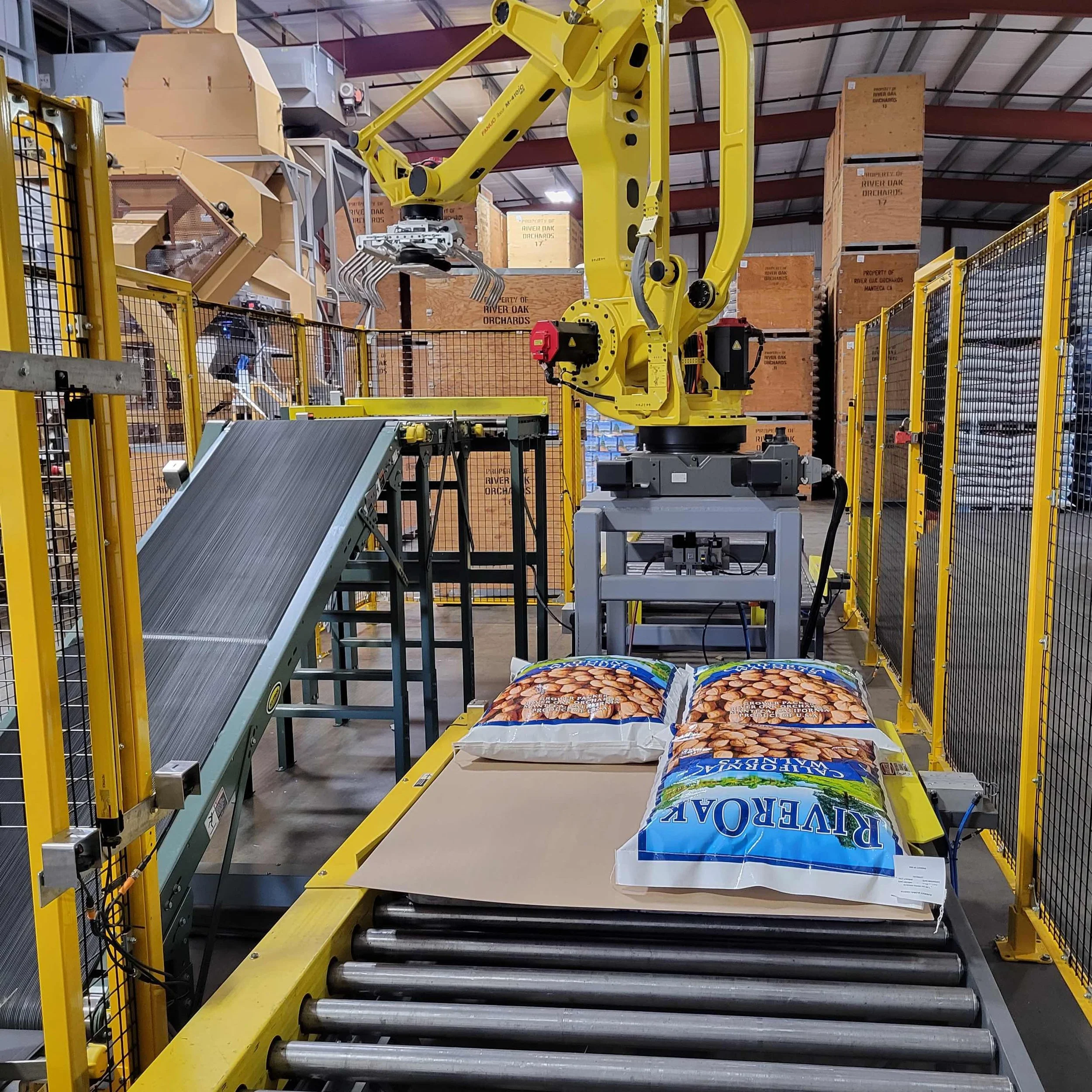 Robot Palletizers | Photo Library — Robot Palletizers | Complete ...