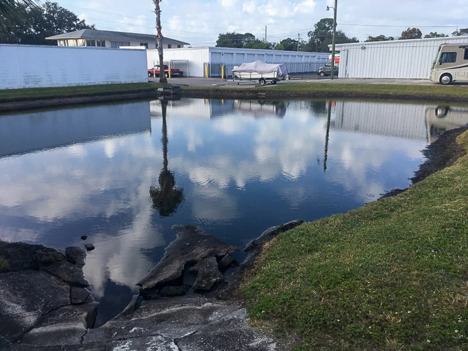 Pond & Stormwater Management Contractor Experts — Dragonfly Pond Works