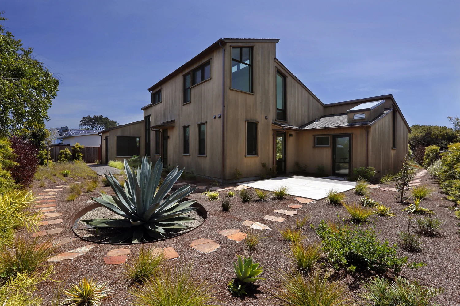 Half Moon Bay-Modern — LaMar Construction Inc
