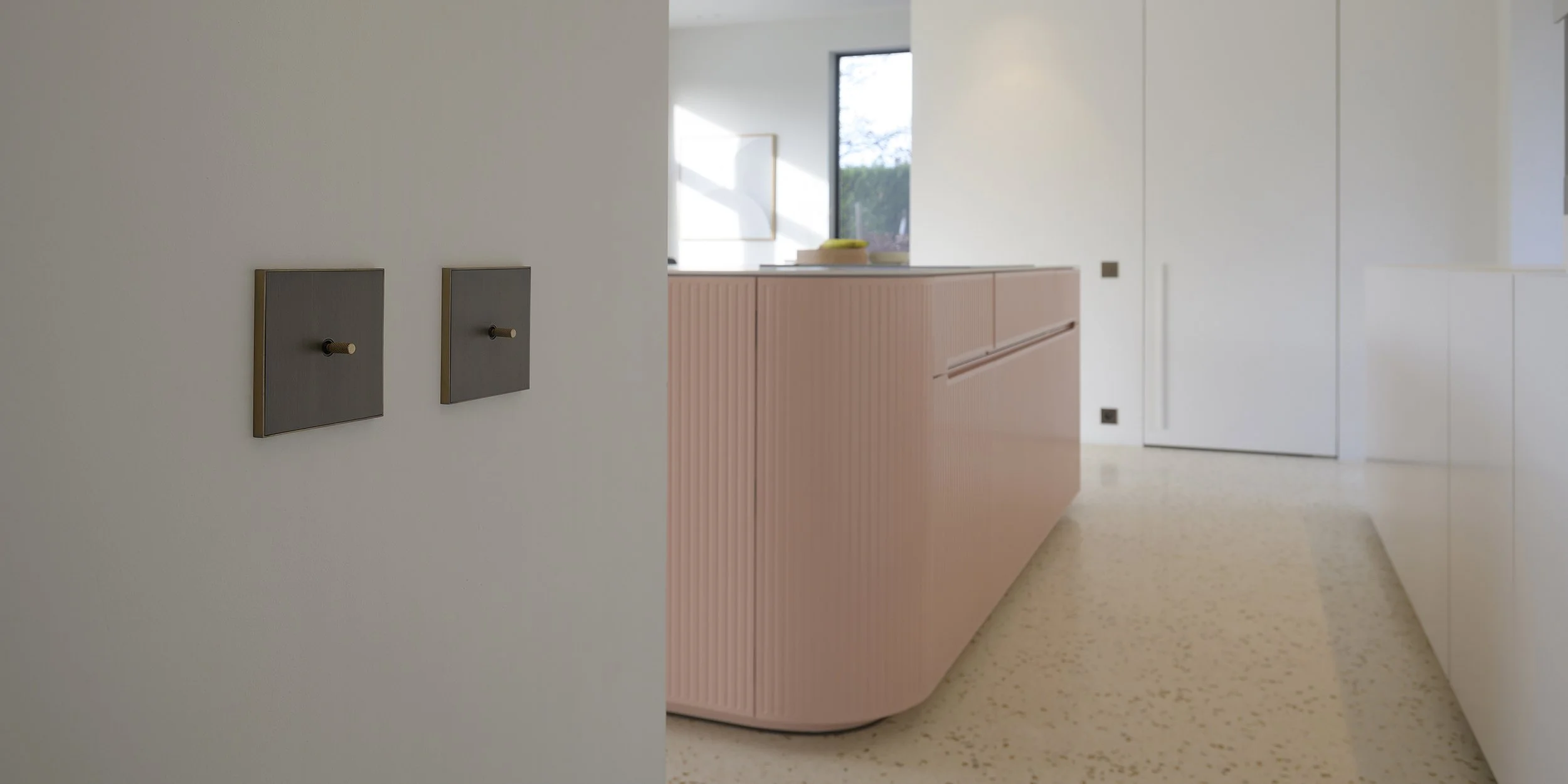 Lithoss — Belgian Furniture