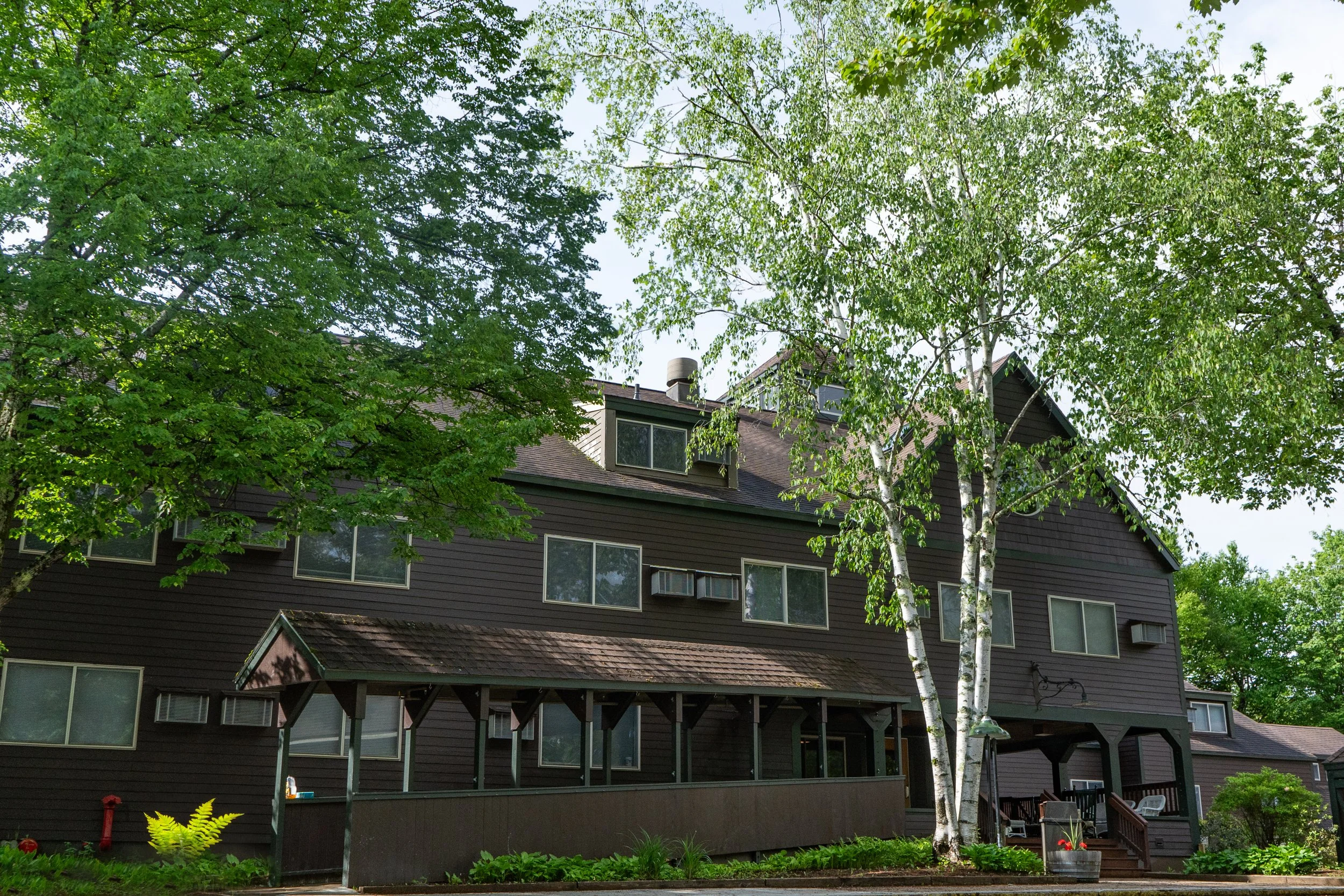 Snowy Owl Inn — Waterville Valley Resort Association