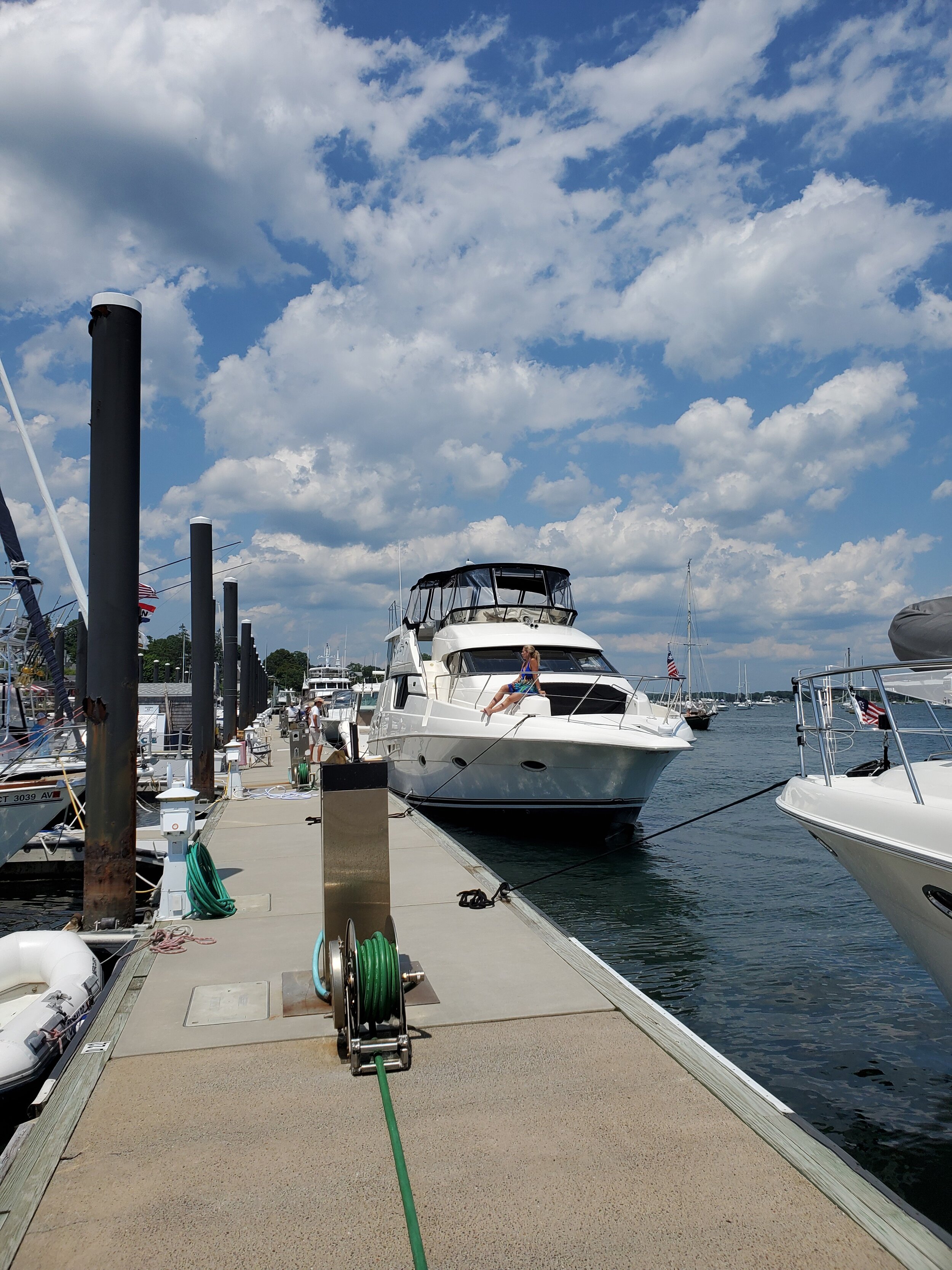 Fuel Dock & Transients — Noank Shipyard and Seaport Marine
