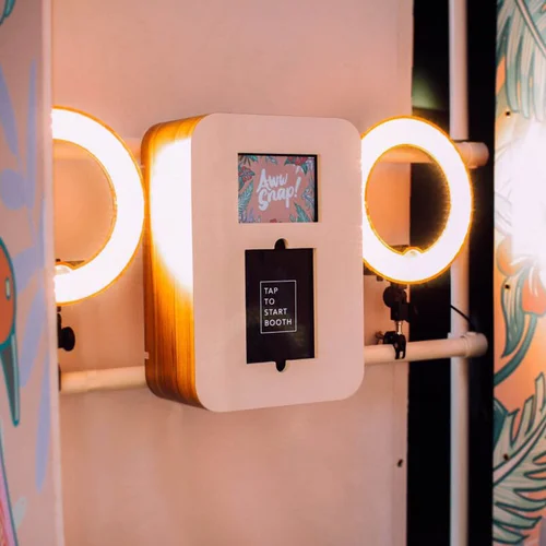 B-BOOTH | Photo Booth in a Box