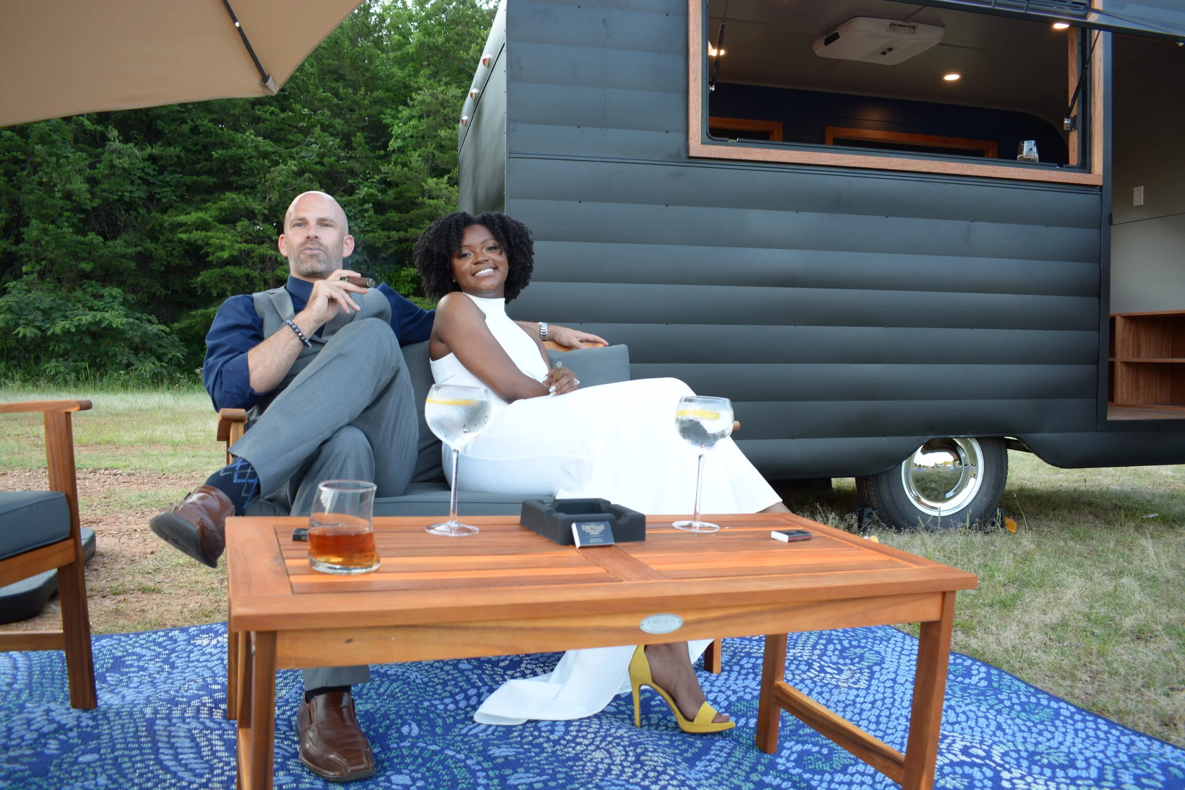 Home — Castillo Mobile Cigar Lounge