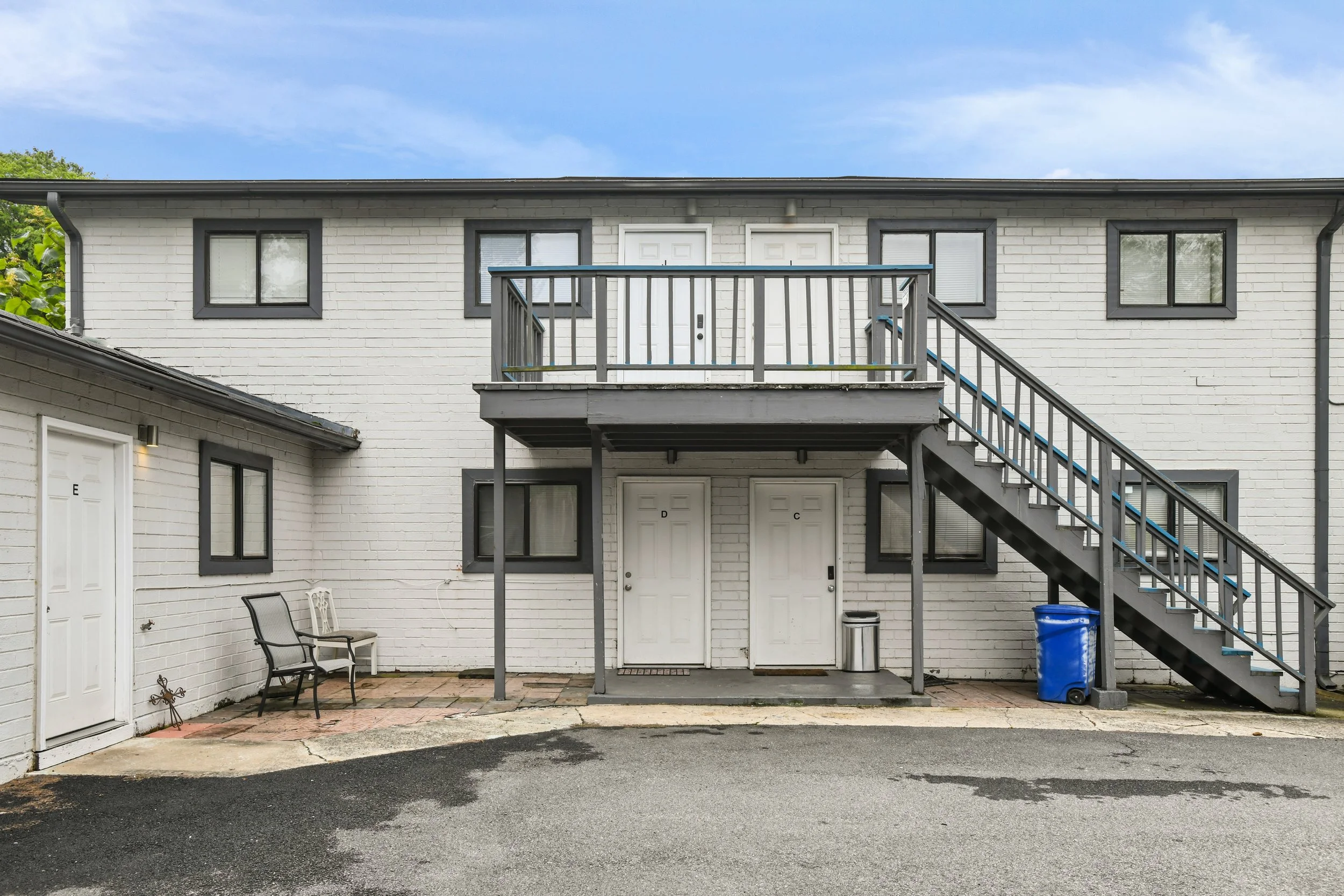 About 4 — The Guild