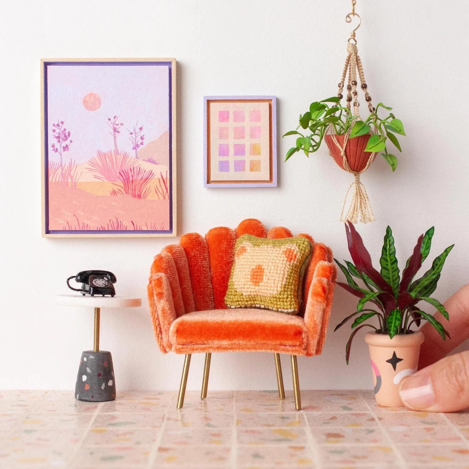 Dollhouse Miniatures & Decor — Honey Thistle