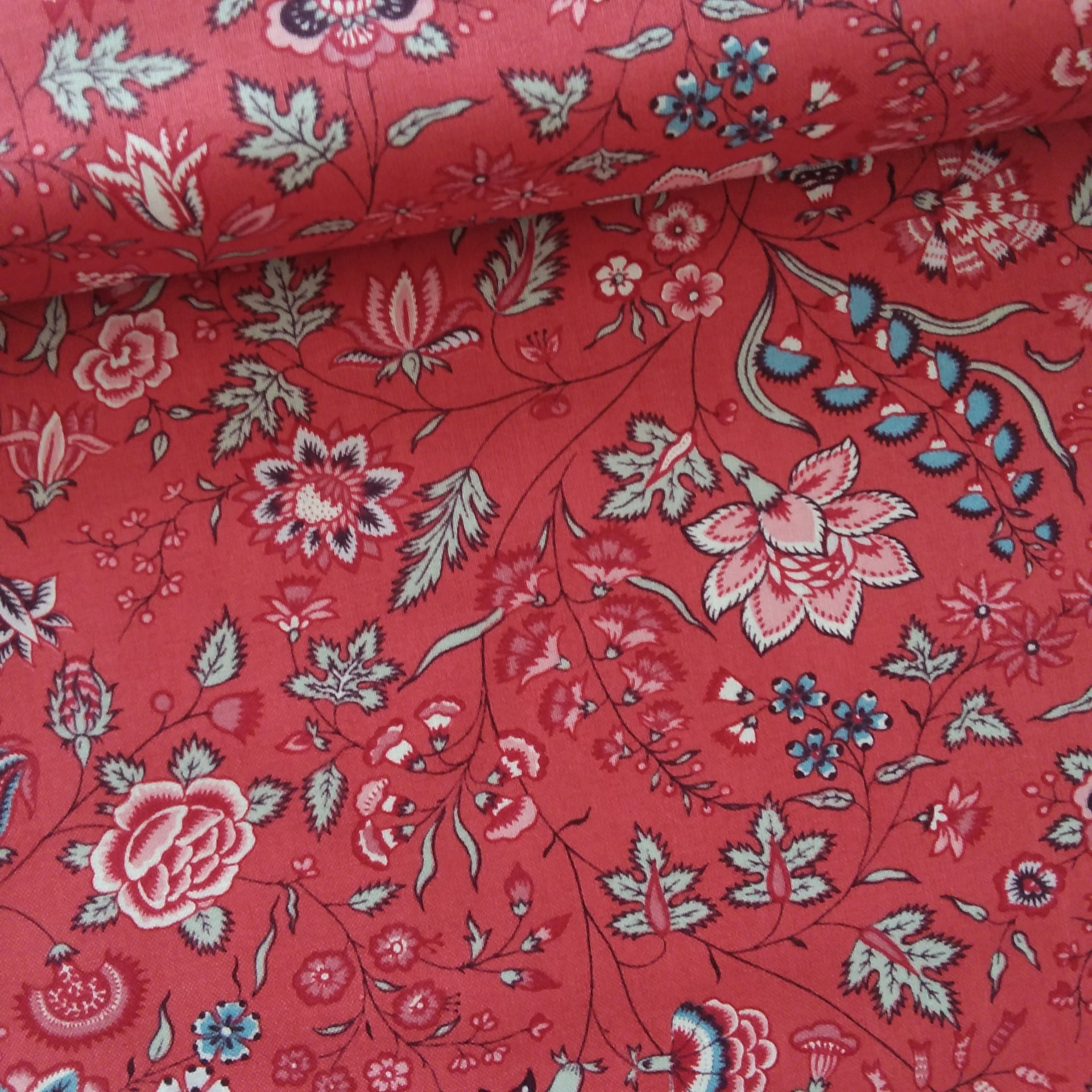 Dutch Heritage Cotton Quilting Fabric Red DHER1025 Crafty Baba Fabrics