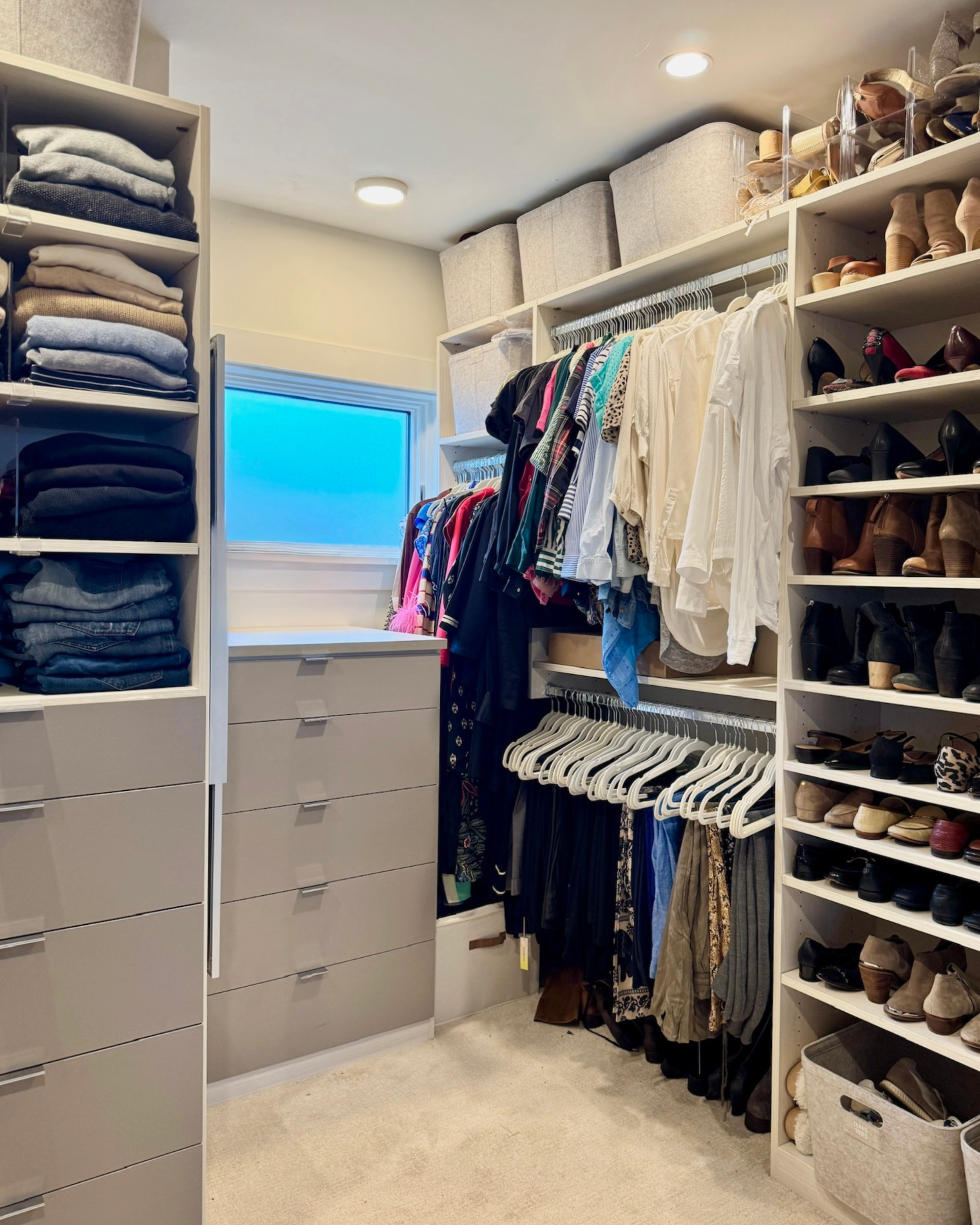 Guide to Seasonal Wardrobe Rotation — The Orderly Space