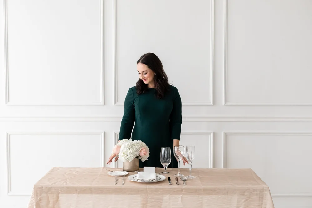 Dining with Grace: Your Modern Guide to Dining Etiquette and Table ...