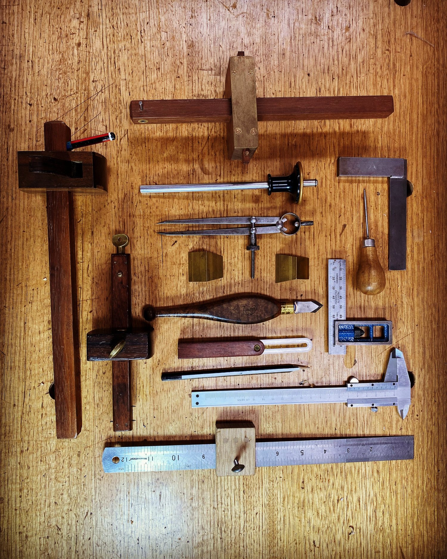 Woodwork classes. Traditional techniques. Beginner to Advanced — Paul ...