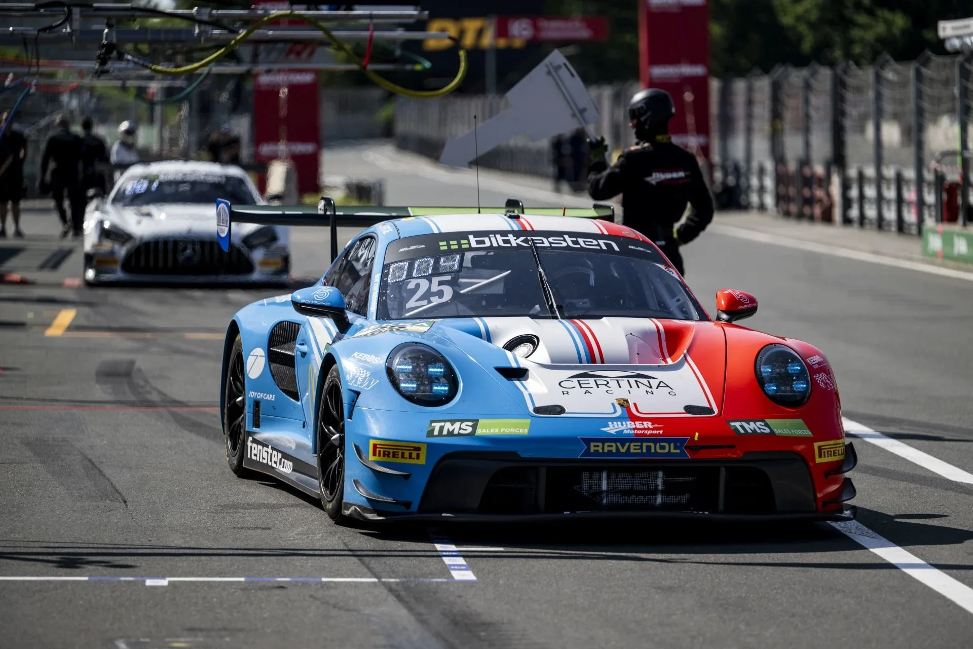 Nico Menzel takes pole position by narrowest of margins — PorscheSport ...