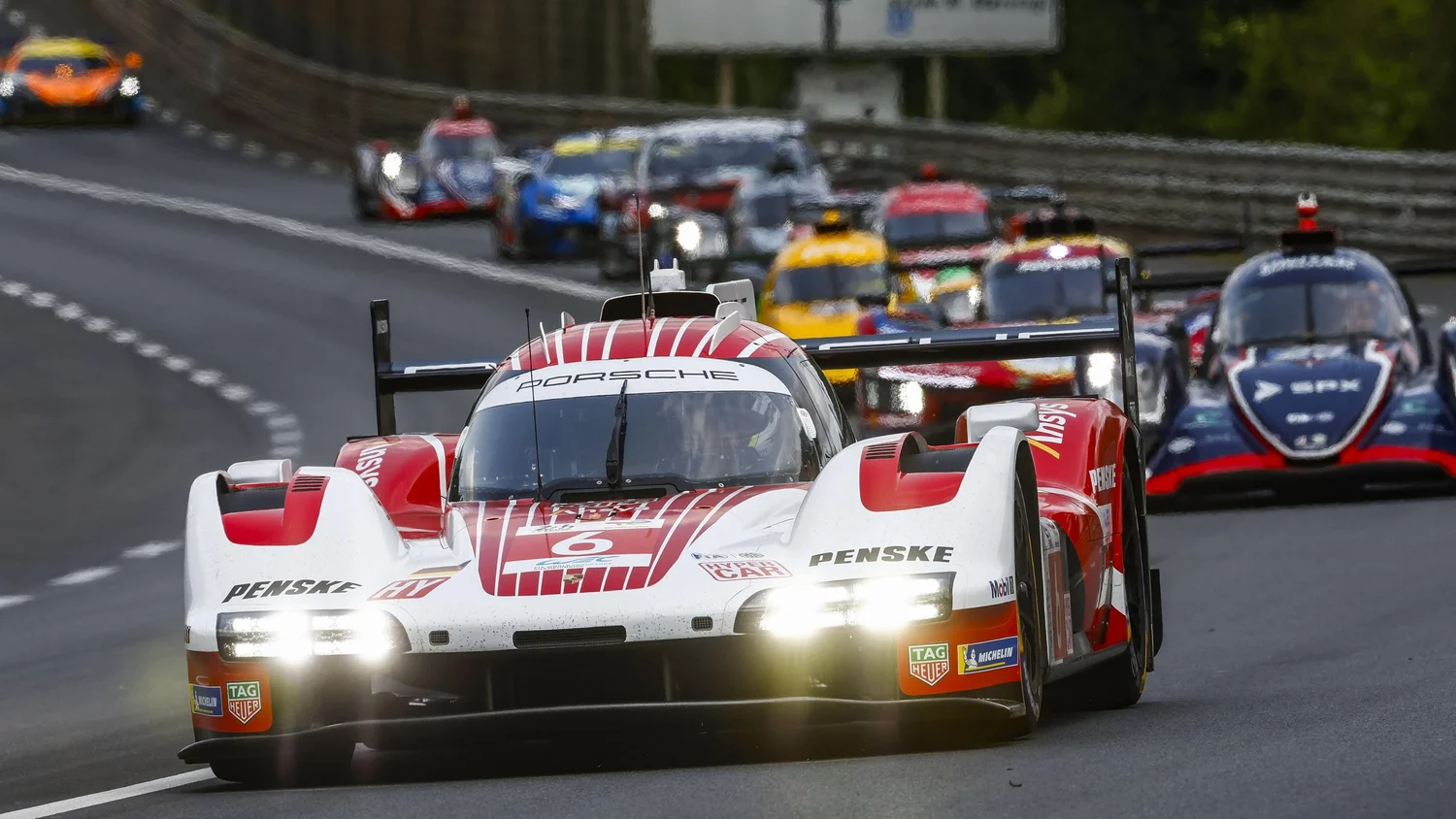 Four Porsche 963 and three Porsche 911 GT3 R tackle the 24 Hours of Le ...