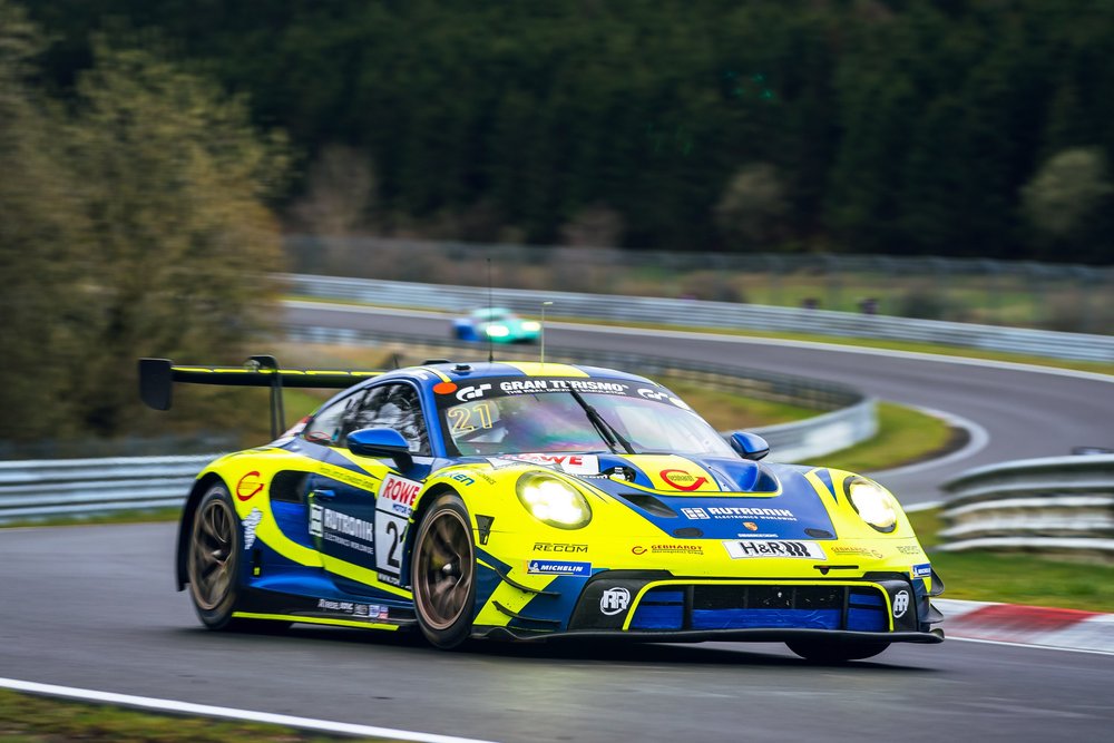 Six Porsche customer teams aim to win with the new 911 GT3 R ...