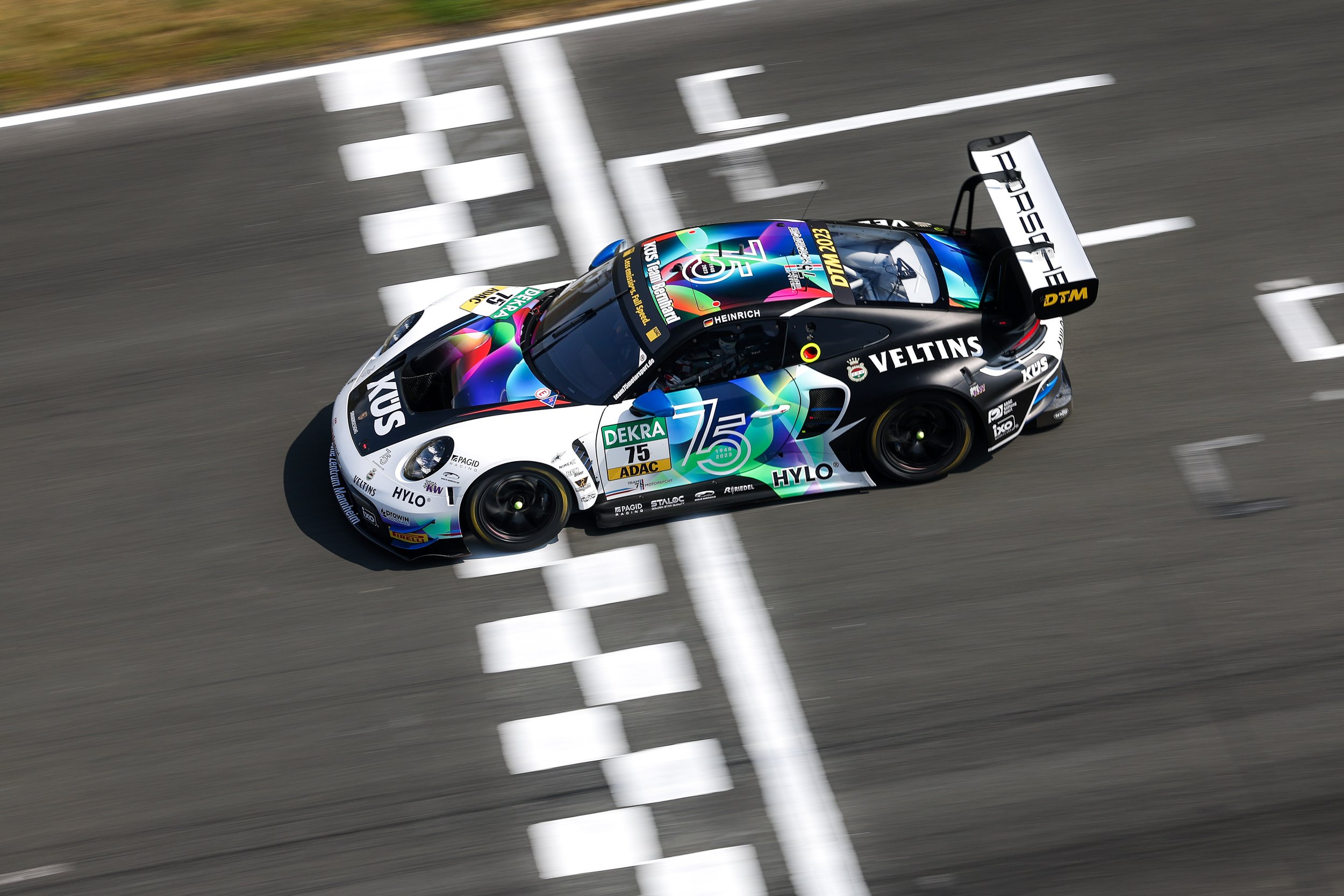 Porsche customer teams at the top at the DTM season opener in ...