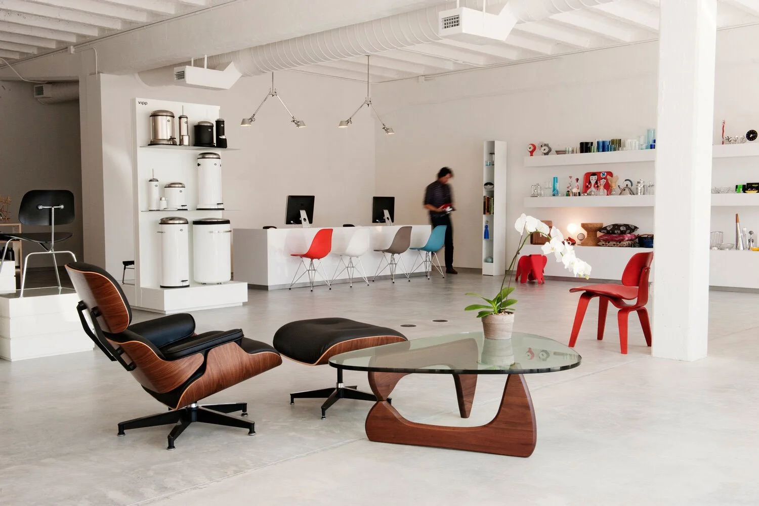 Commercial Building Design | Retail & Office Spaces | ZINN