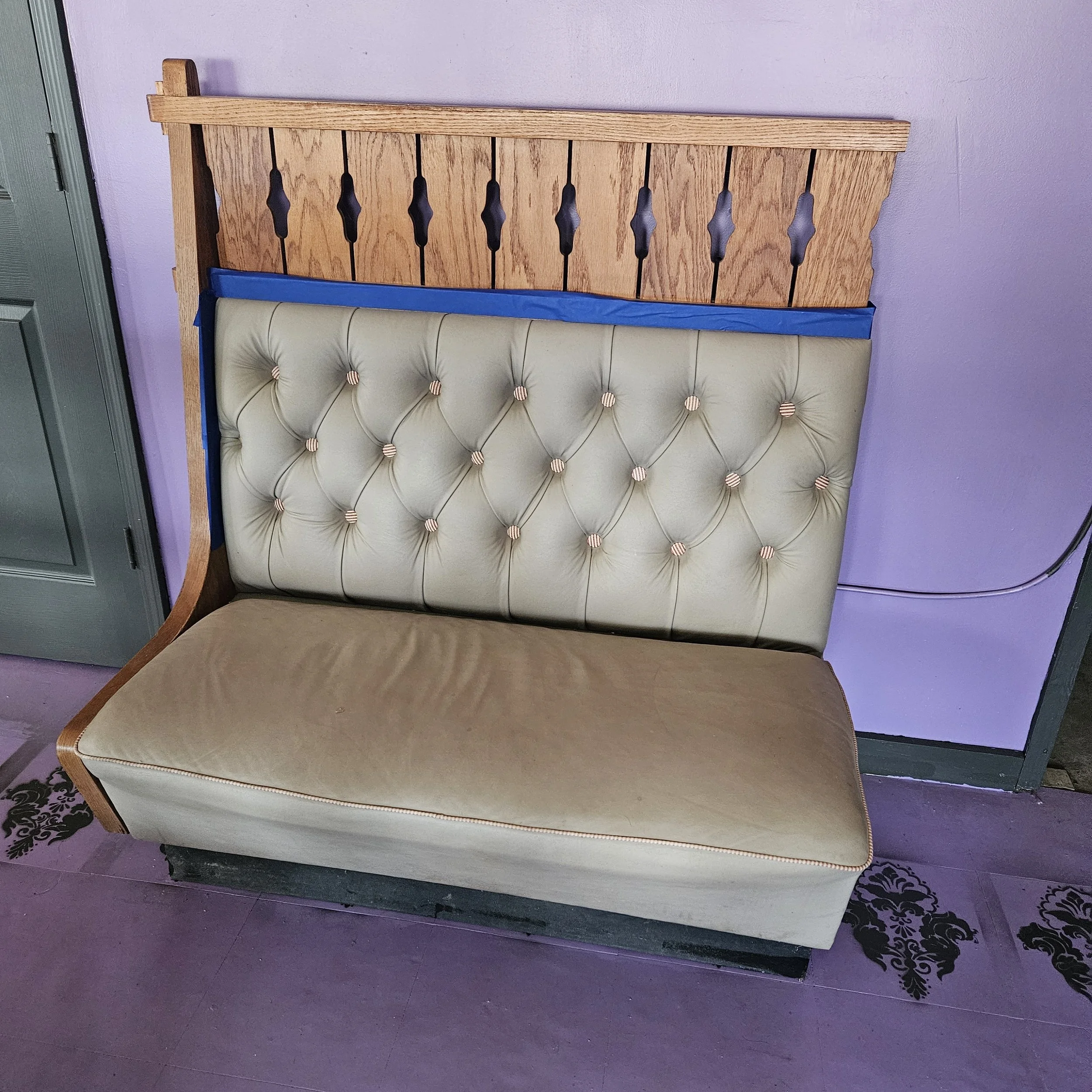 Goth-ifying an Old Bench — Mhoontown Goods