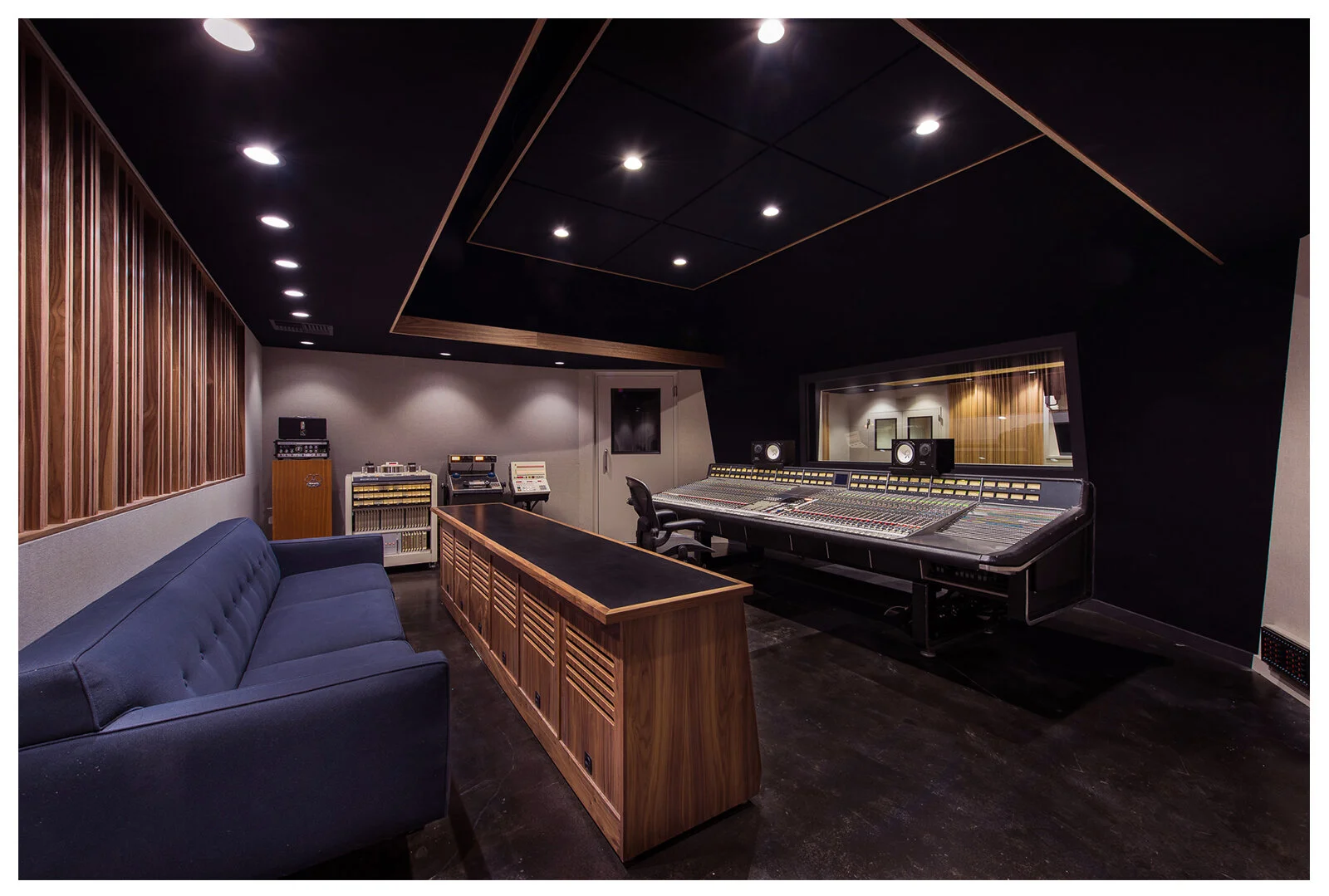 Photos — THE ATOMIC GARDEN RECORDING STUDIOS