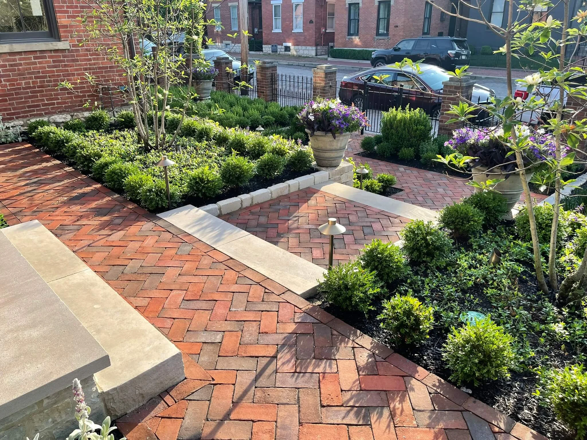 Landscaping, Backyard & Landscape Design in Upper Arlington, Grandview ...
