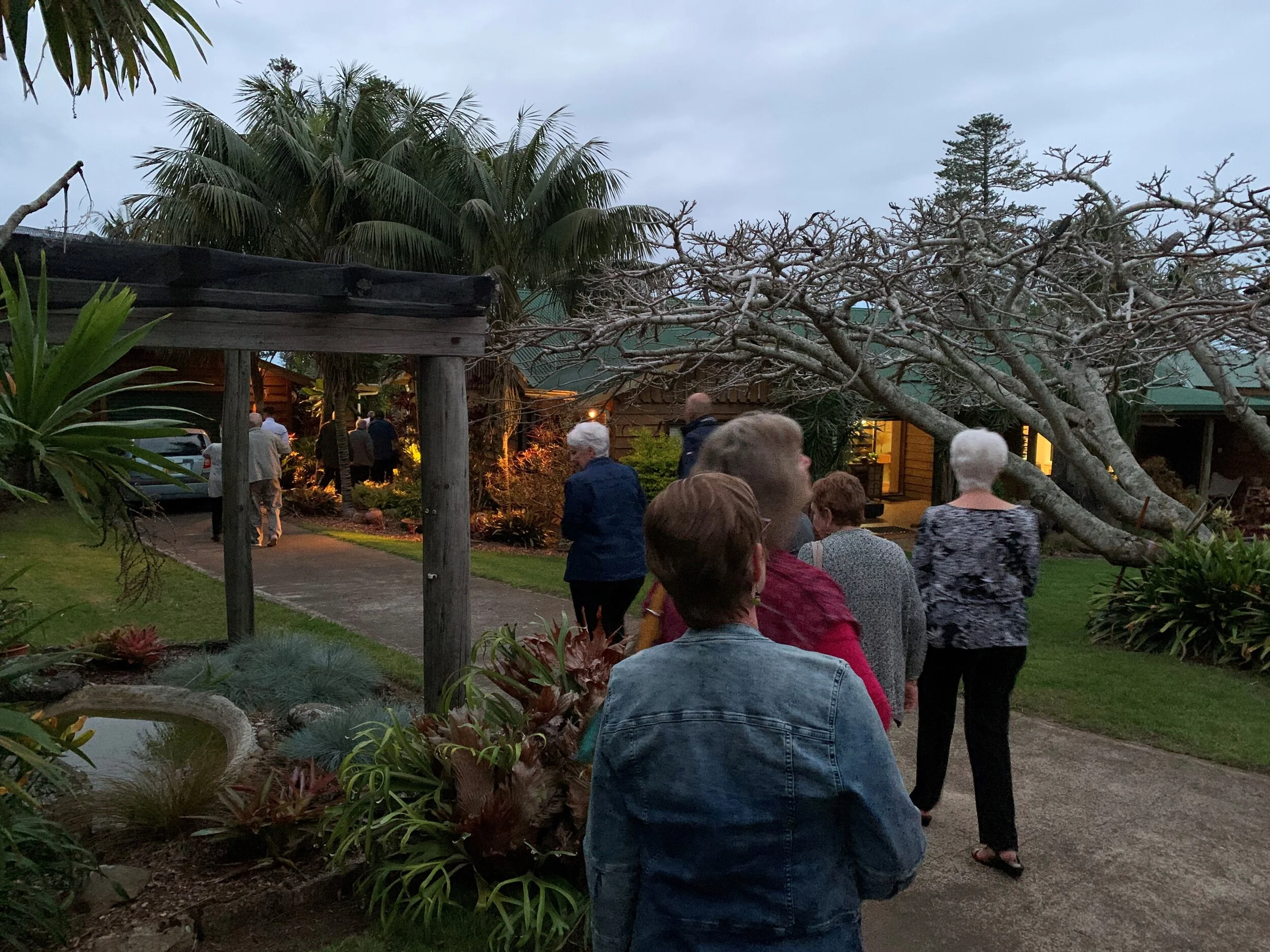 Norfolk Island Progressive Dinner — Pinetree Tours