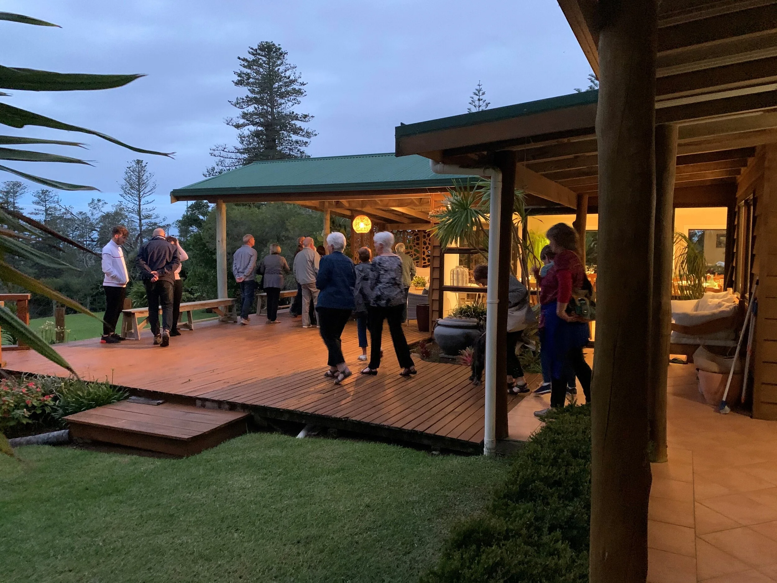 Norfolk Island Progressive Dinner — Pinetree Tours