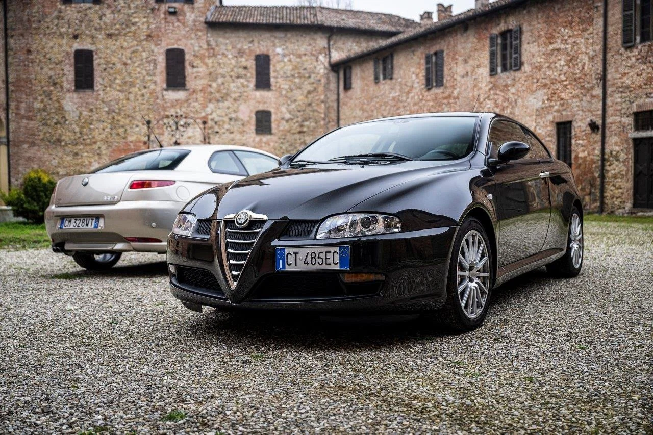 ALFA ROMEO GT: A SPORTY AND STYLISH ITALIAN CLASSIC — Alfattitude