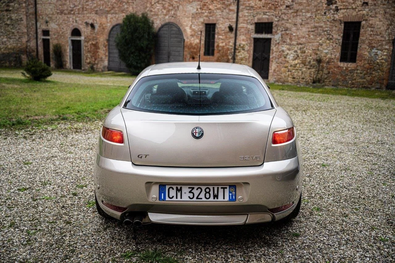 ALFA ROMEO GT: A SPORTY AND STYLISH ITALIAN CLASSIC — Alfattitude