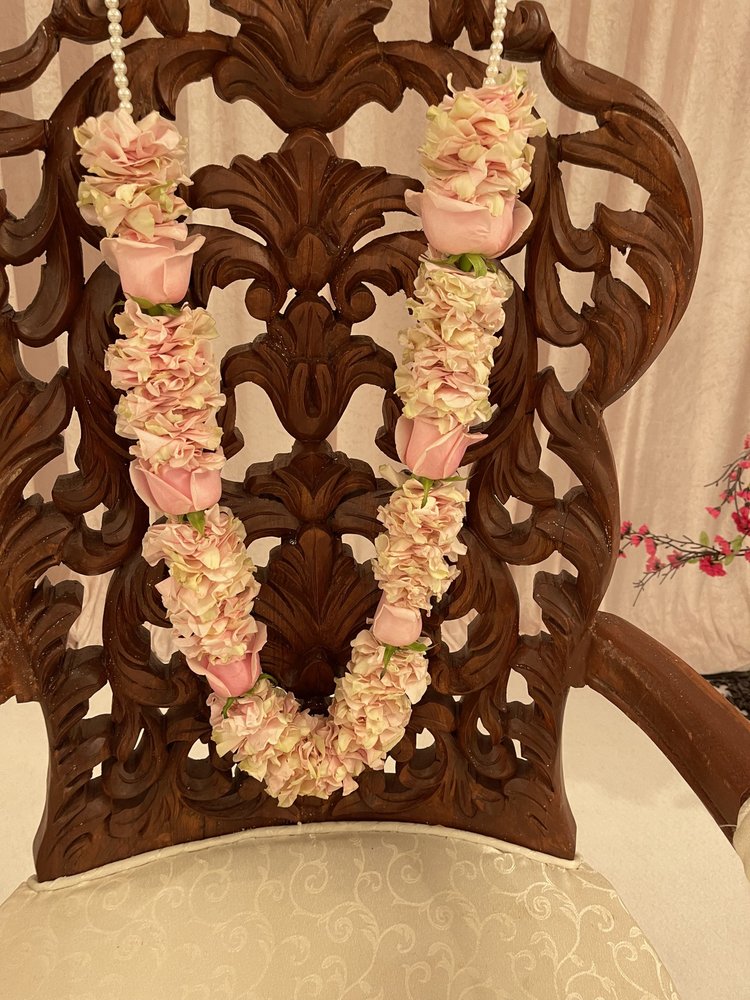 Asian Wedding Garlands and Pallas — Niche Weddings & Events