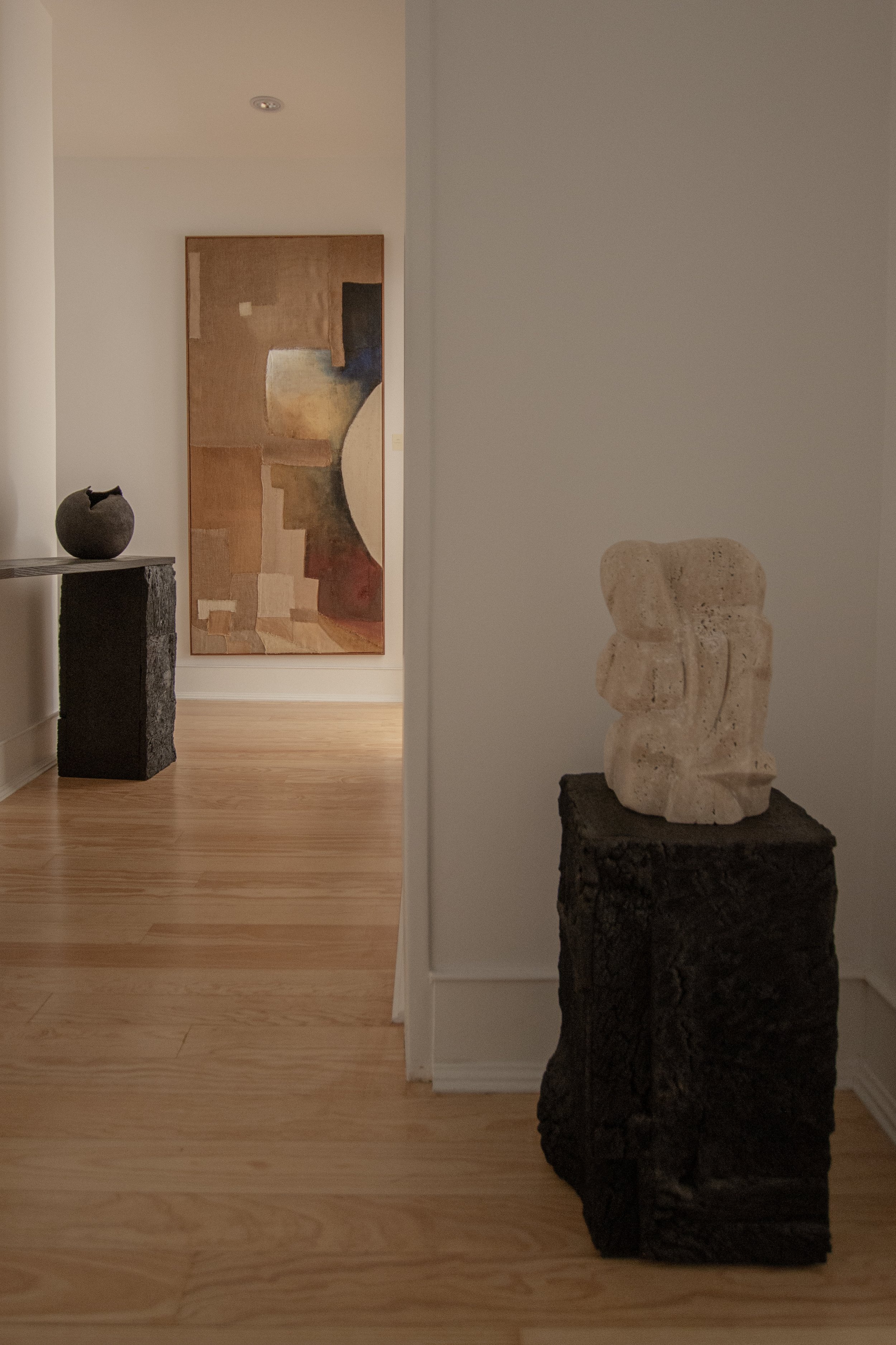 Corcho | Plinth | Vasco Fragoso Mendes — Hum Studio & Gallery