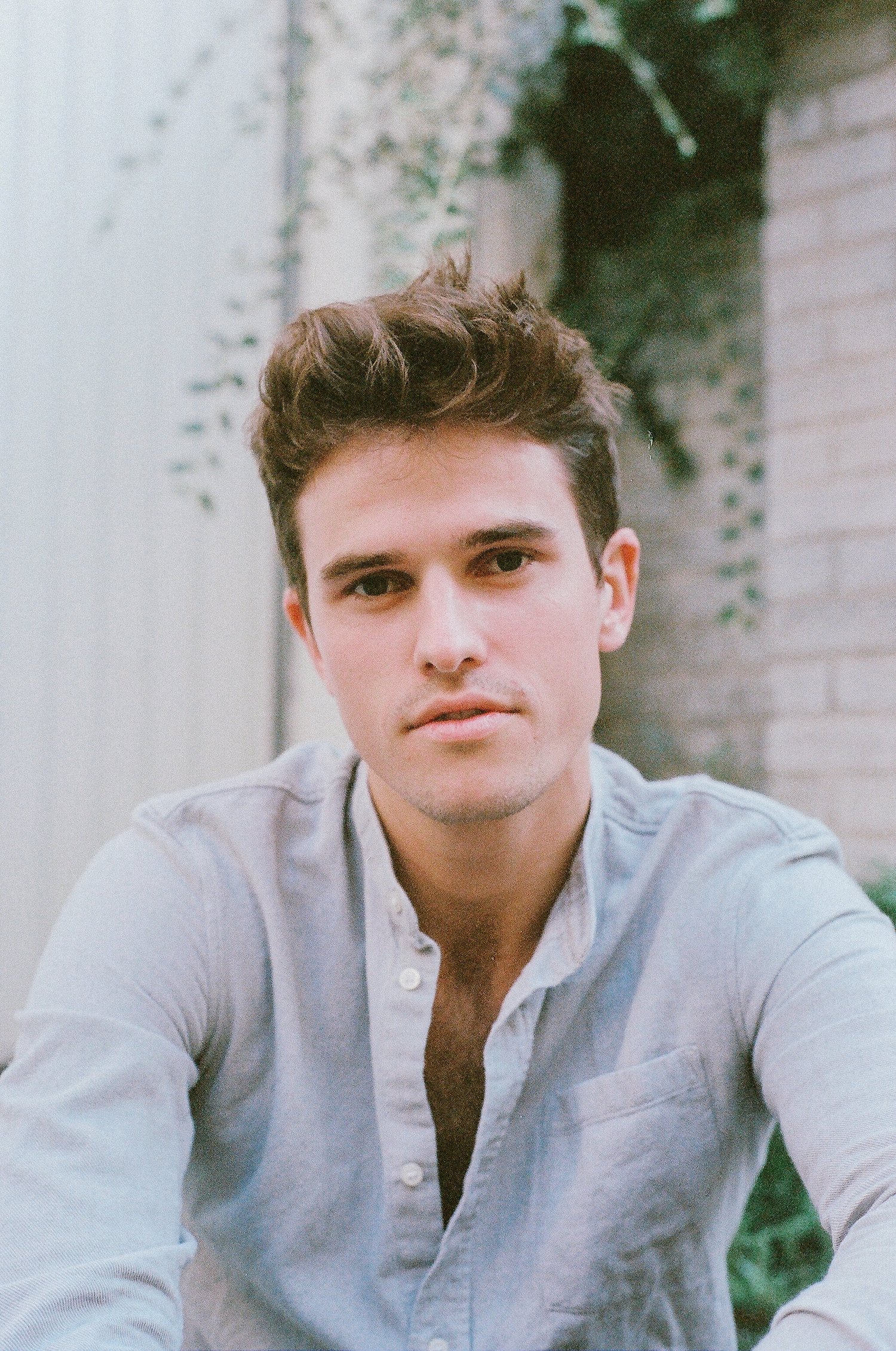 Valentin on Film | Paris, France — Jessica Whitaker