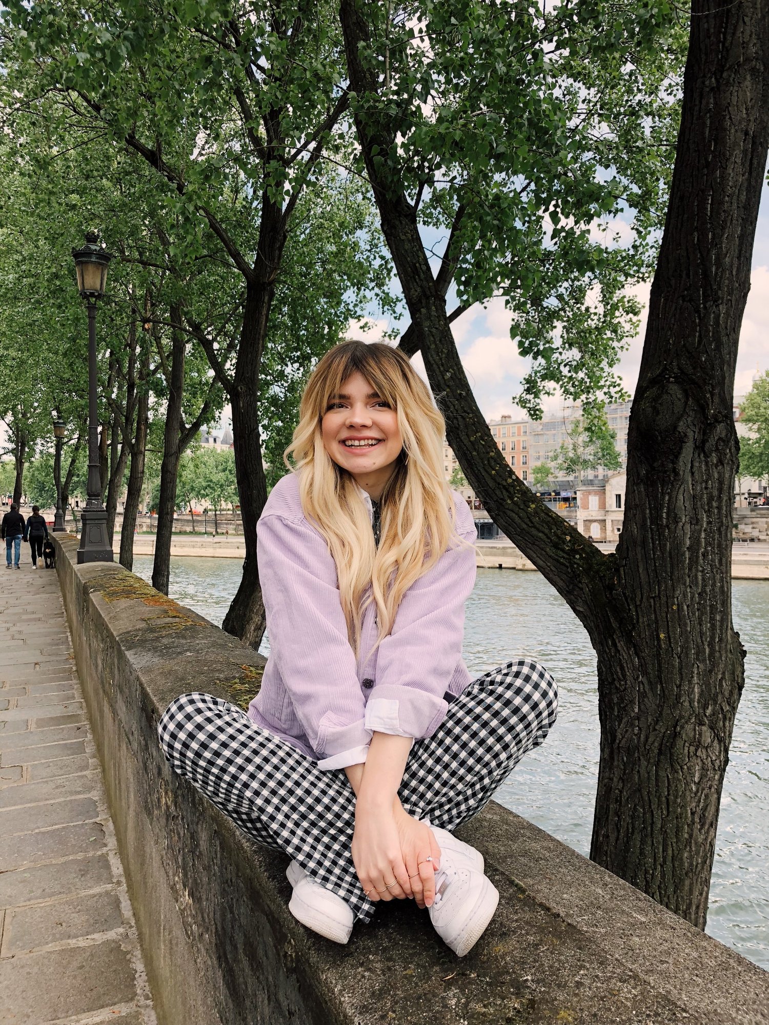 Paris Day 6 | Pink Fiat — Jessica Whitaker