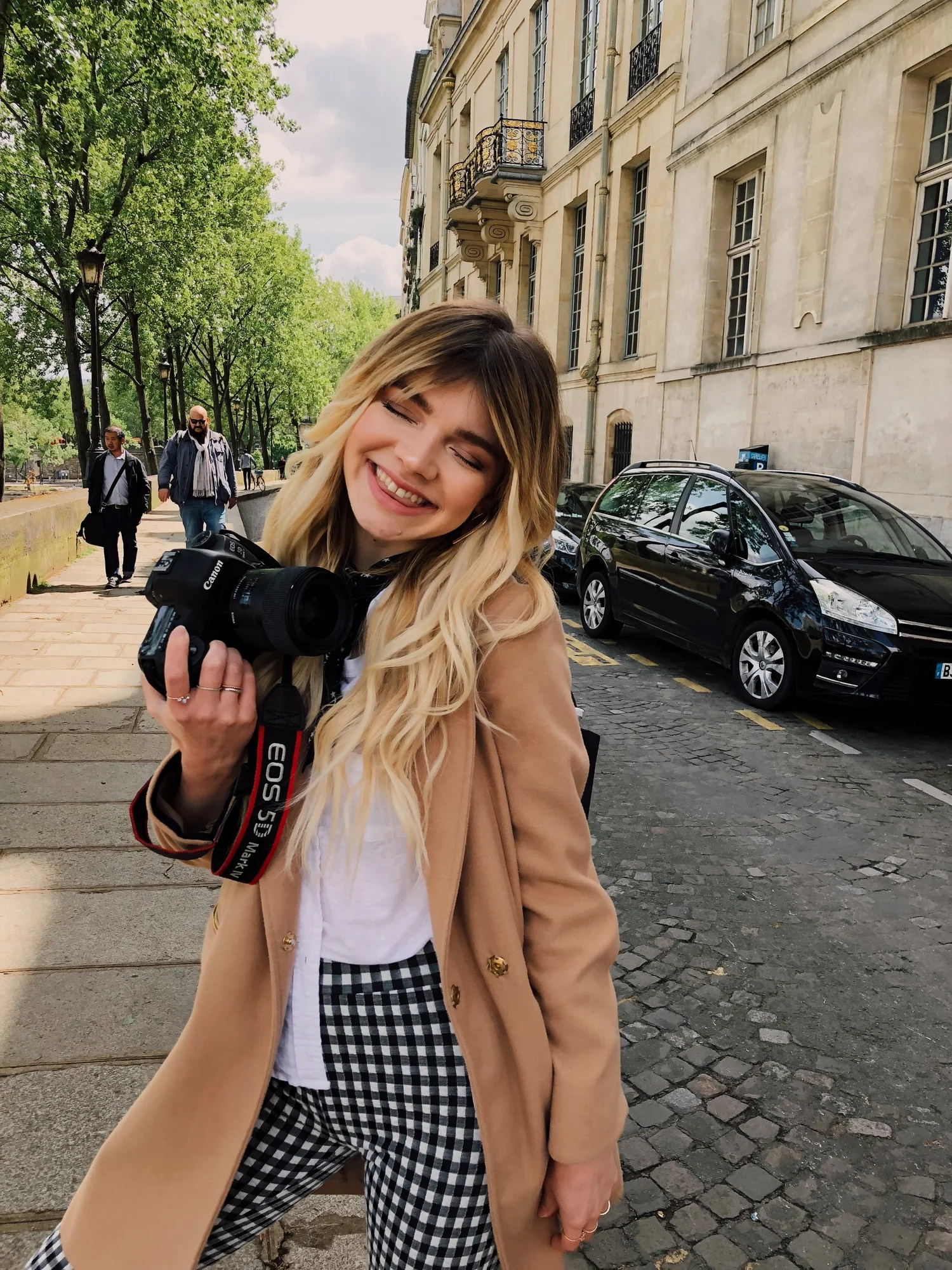 Paris Day 6 | Pink Fiat — Jessica Whitaker