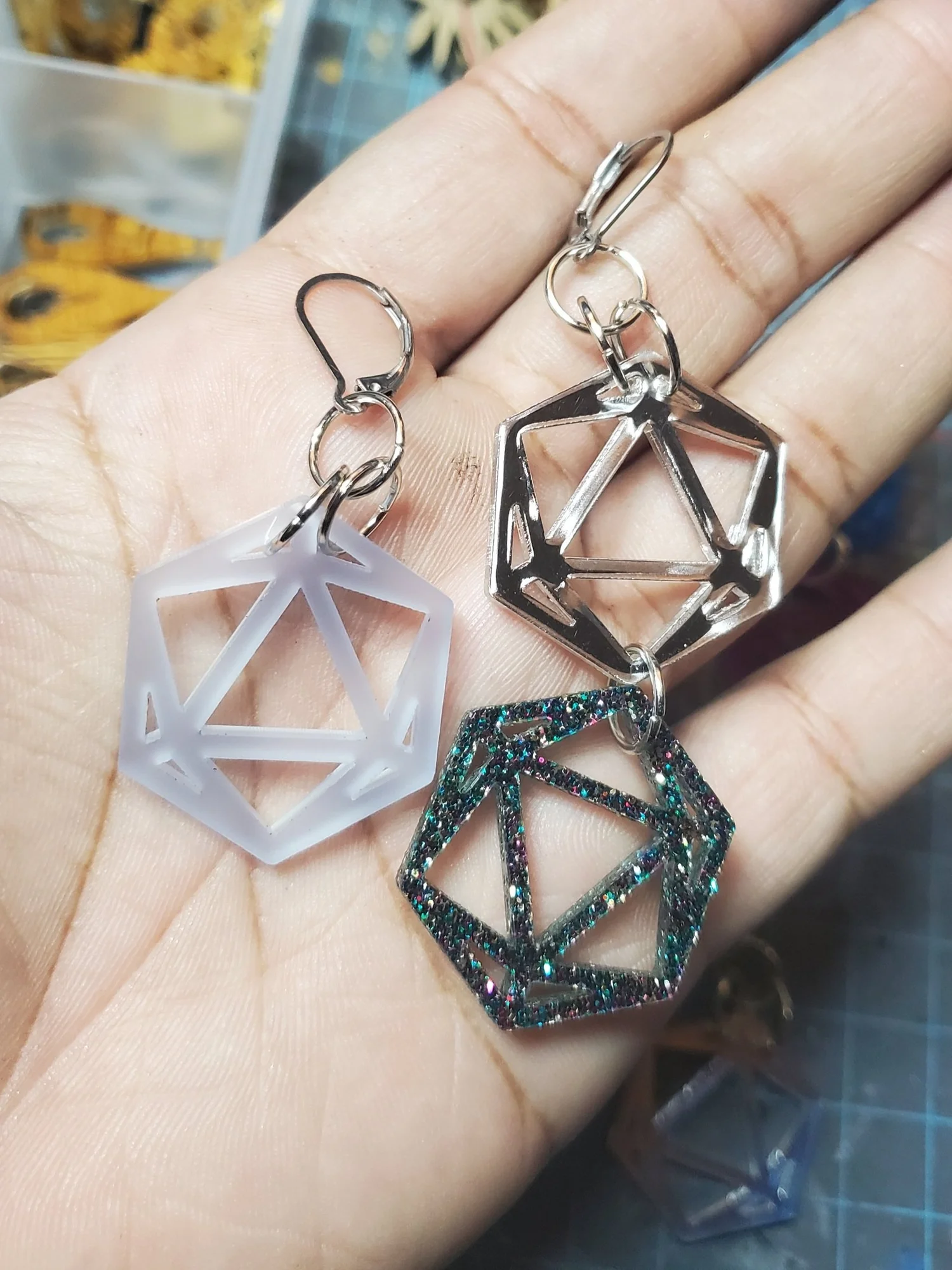 Store 1 — Smoking Glue Guns