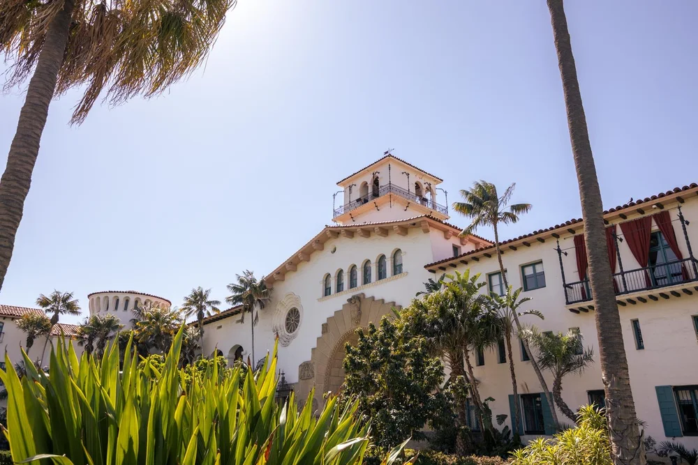 Spring architecture walk in Santa Barbara — Whole Widen World
